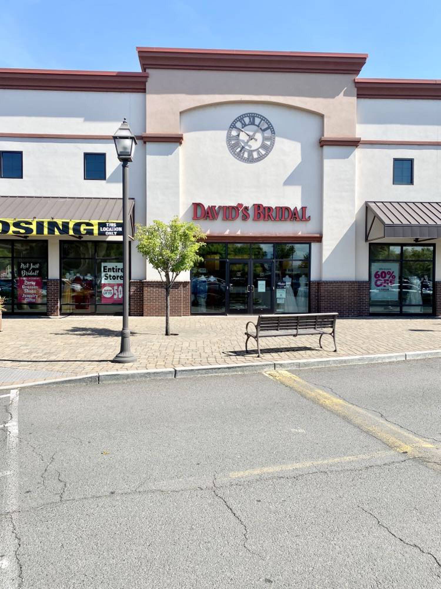 1251 E McAndrews Rd, Medford, OR 97504 | Crexi.com