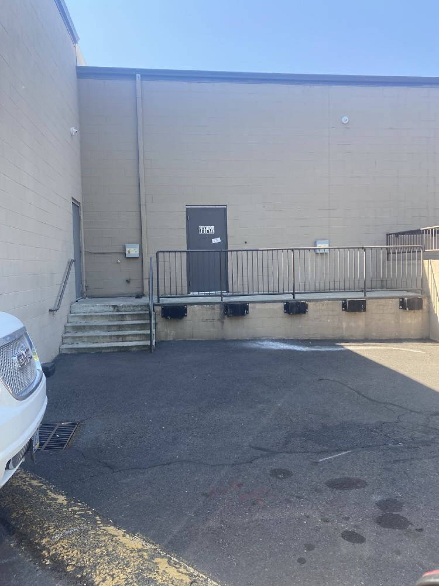 1251 E McAndrews Rd, Medford, OR 97504 | Crexi.com