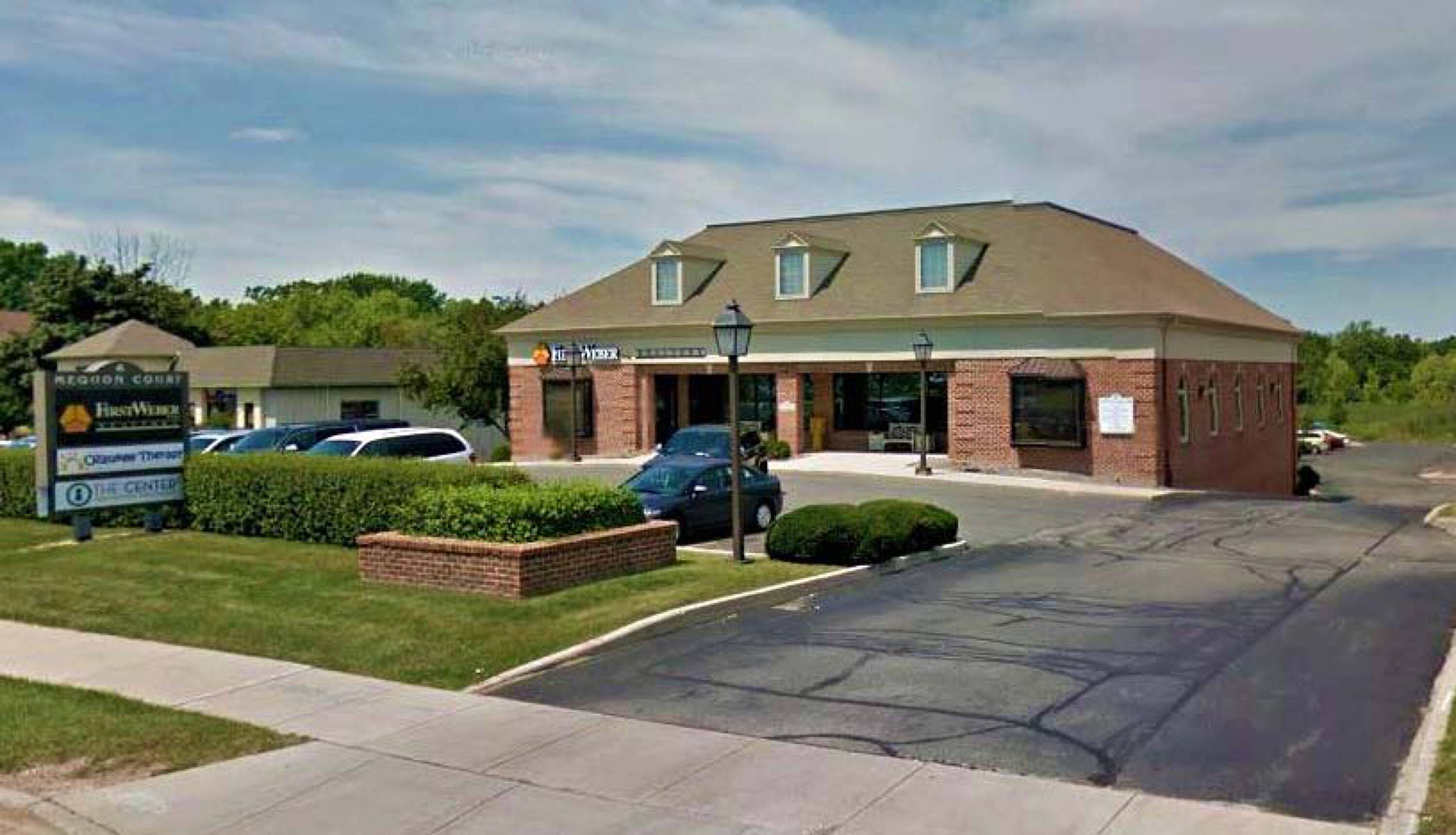 1492 W Mequon Rd, Mequon, WI 53092 | Crexi.com