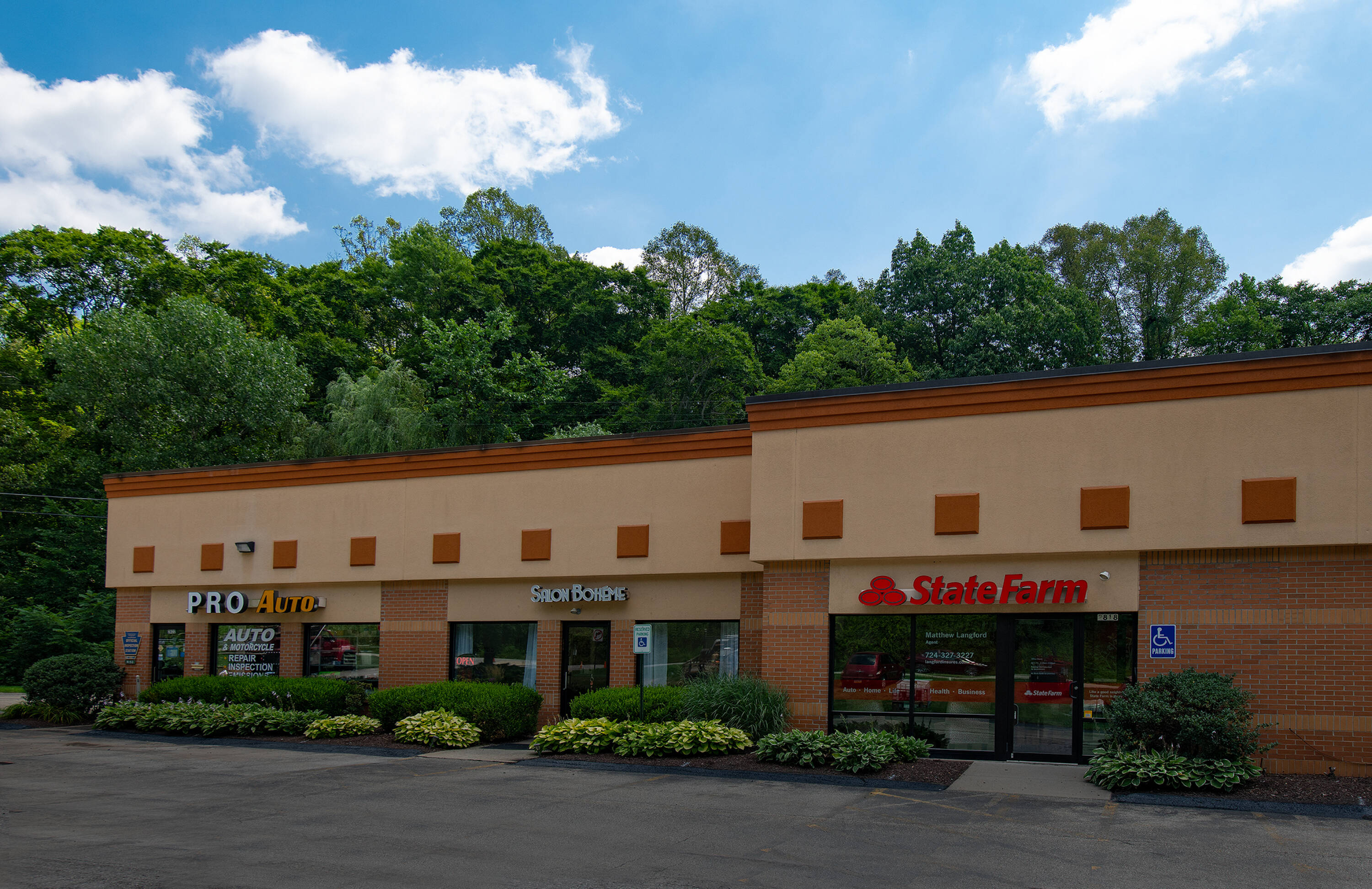 2800-2822 Golden Mile Hwy, Plum, PA 15239 | Crexi.com