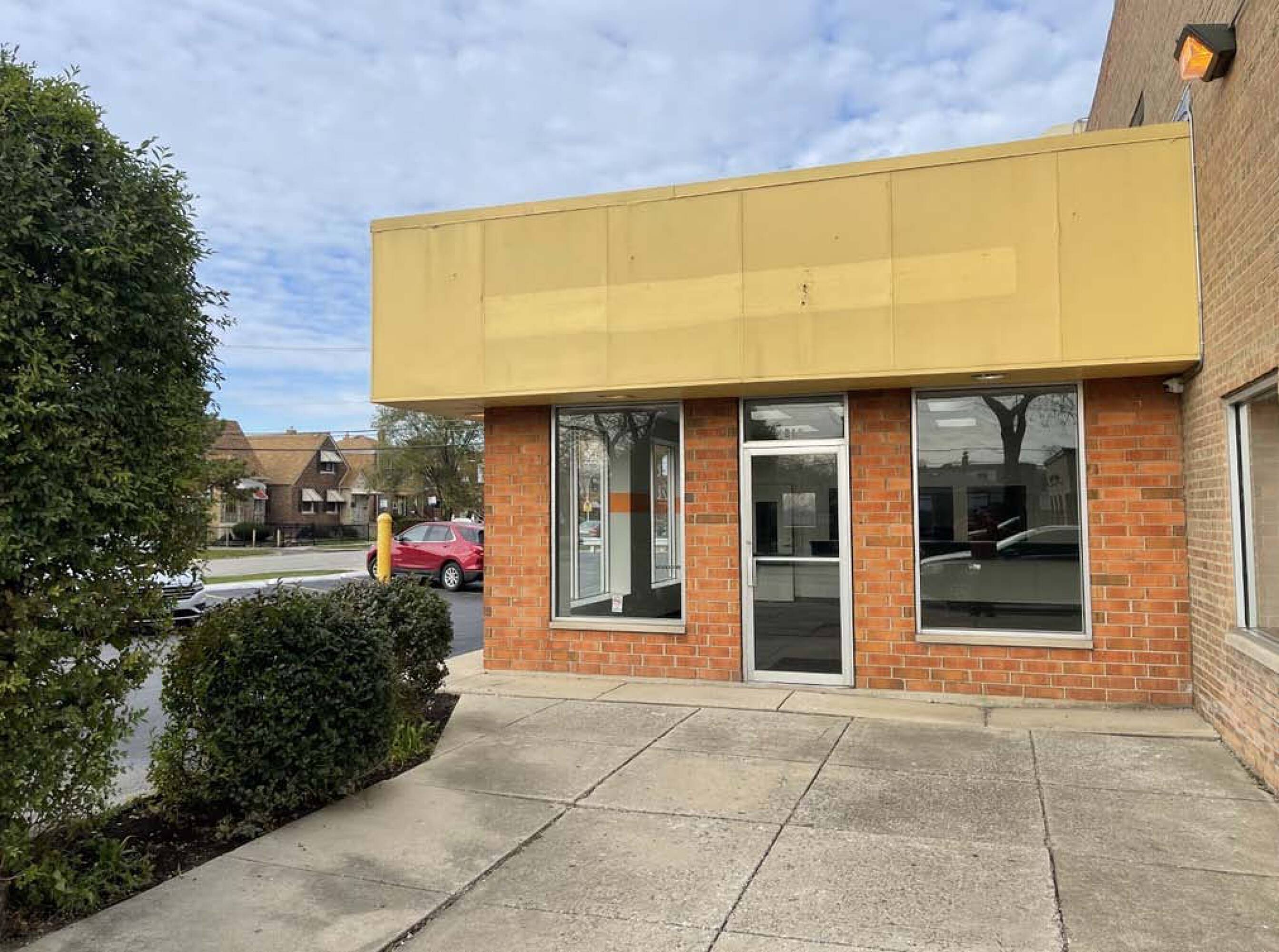 238 E 103rd St, Chicago, IL 60628 | Crexi.com