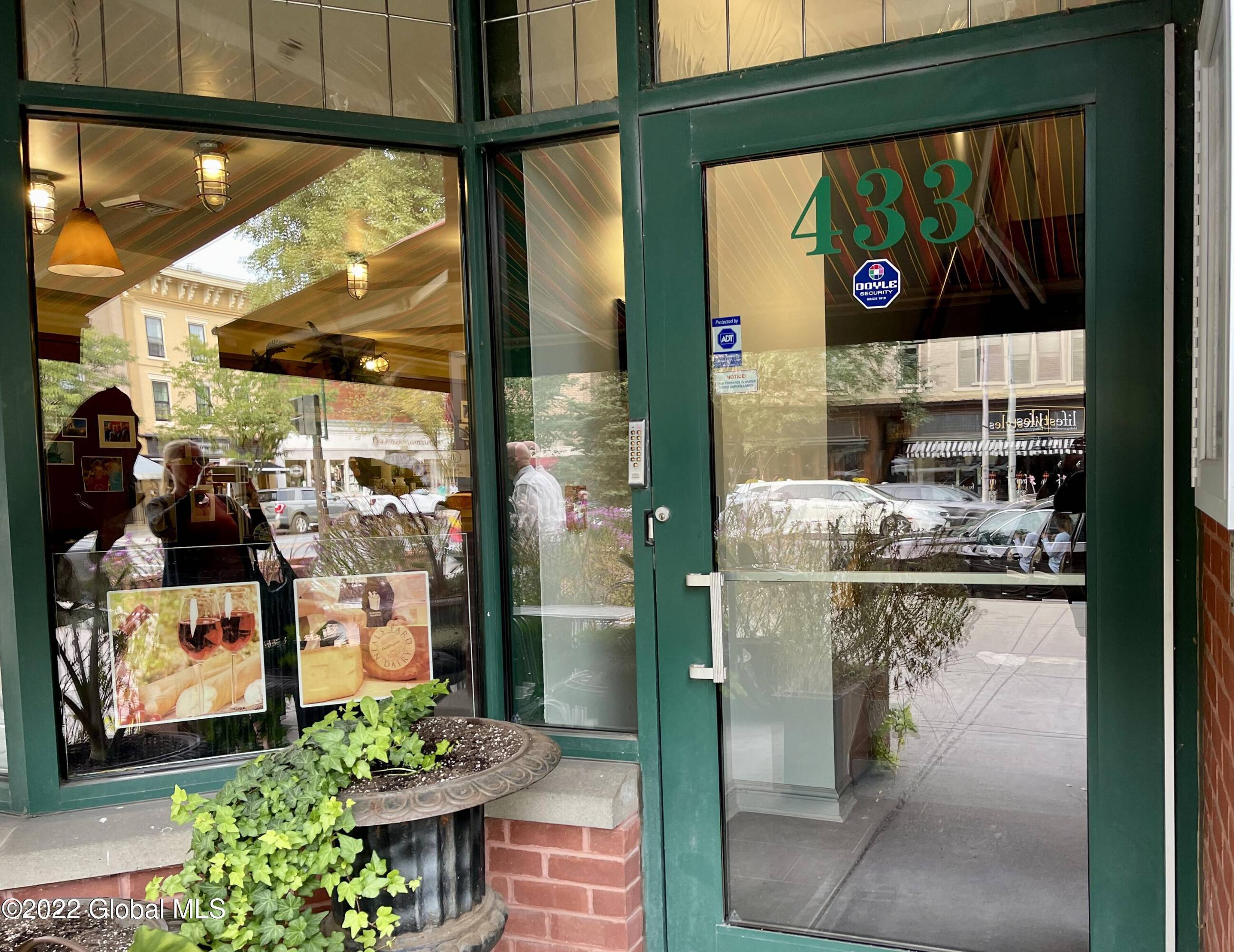 433 Broadway, Saratoga Springs, NY 12866 | Crexi.com