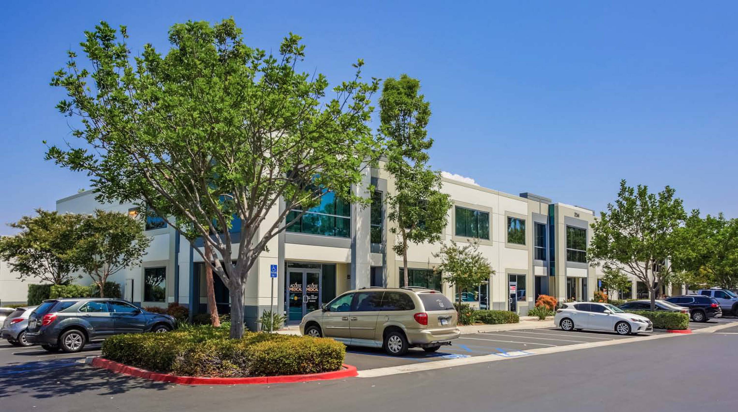 3264 GREY HAWK CT Carlsbad CA 92010-6651 APN: 221-015-07-21 | Crexi.com