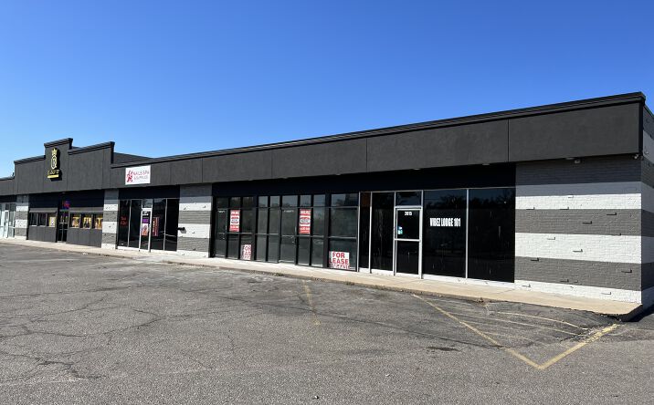 2013-2033 S. Seneca St, Wichita, KS 67213 | Crexi.com