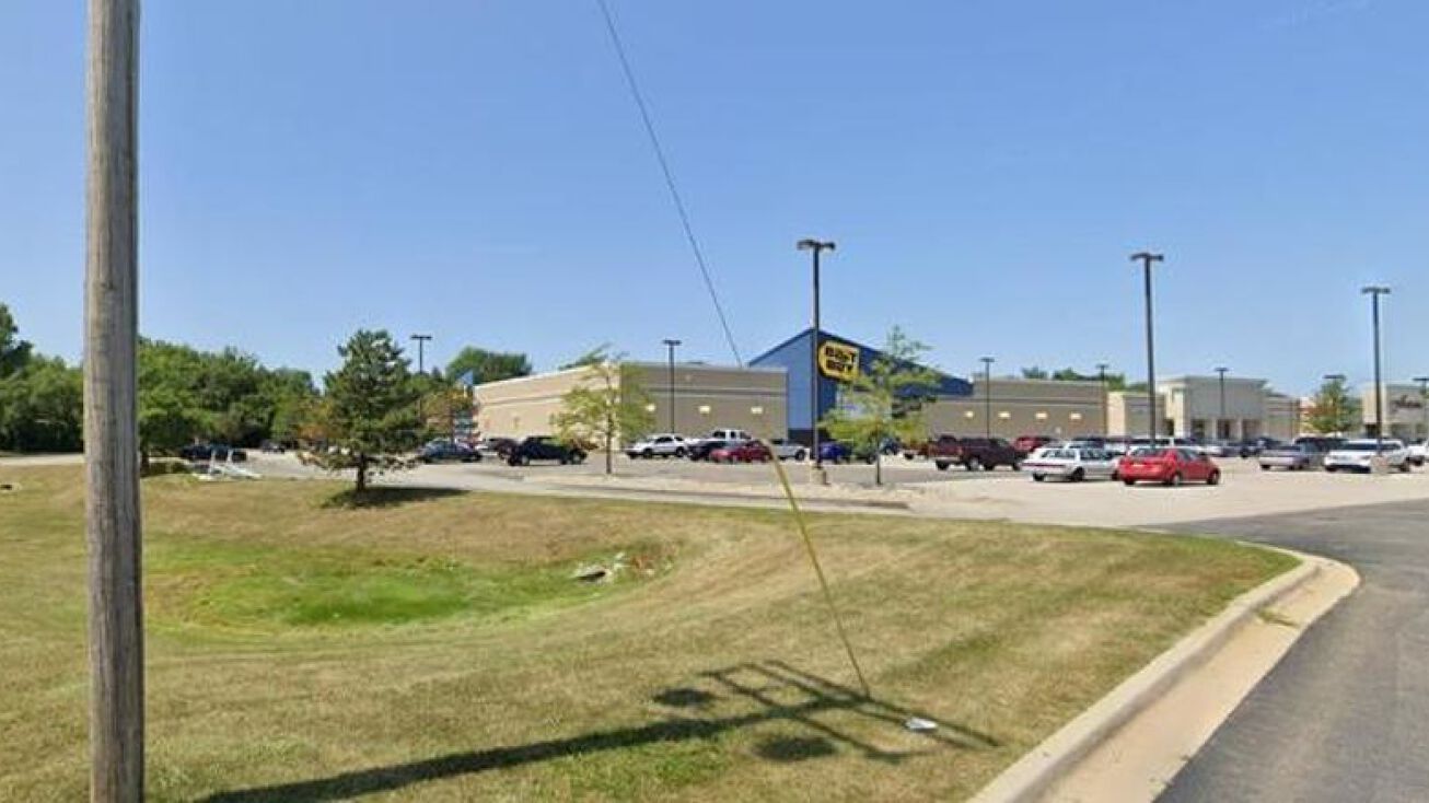 3590-3660 Miller Rd, Flint, MI 48507 - Retail Space for Lease - Buick ...