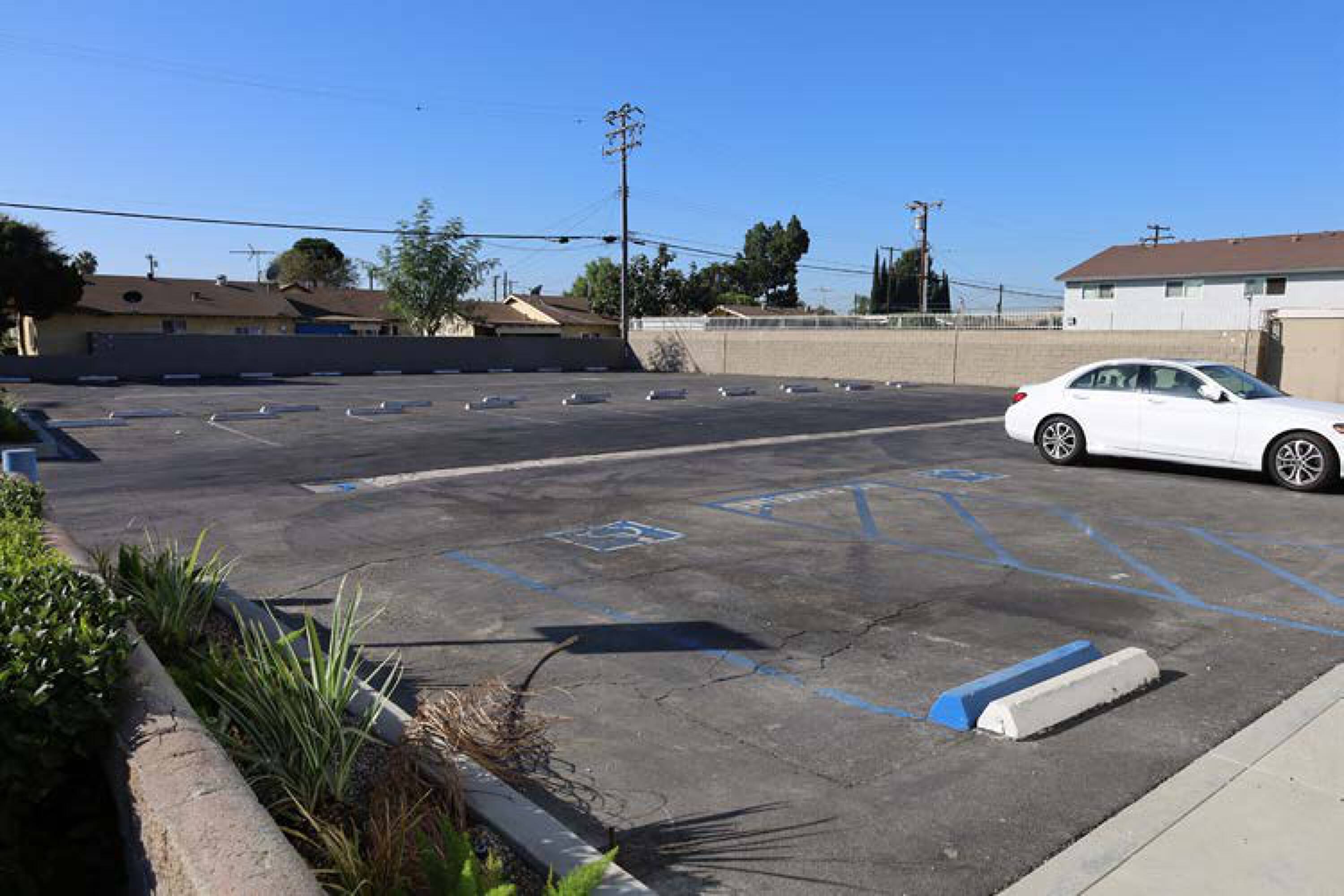 12052 Imperial Hwy, Norwalk, CA 90650 | Crexi.com