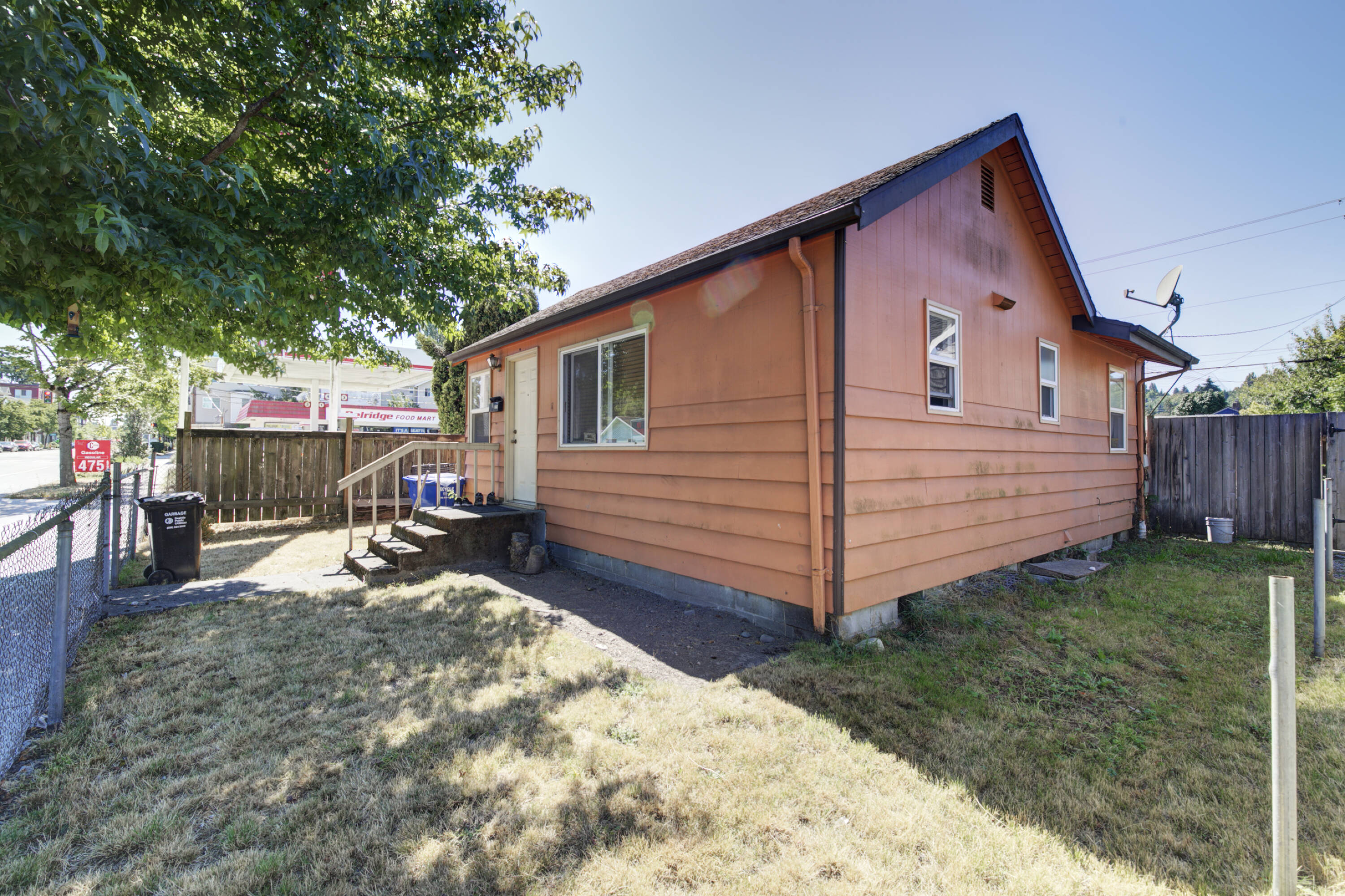 5217 DELRIDGE WAY SW Seattle WA 98106-1377 APN: 1773101075 | Crexi.com