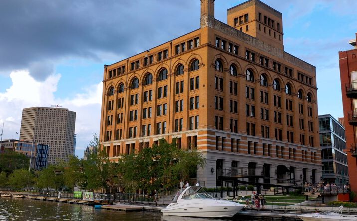 309 N Water St, Milwaukee, WI 53202 | Crexi.com