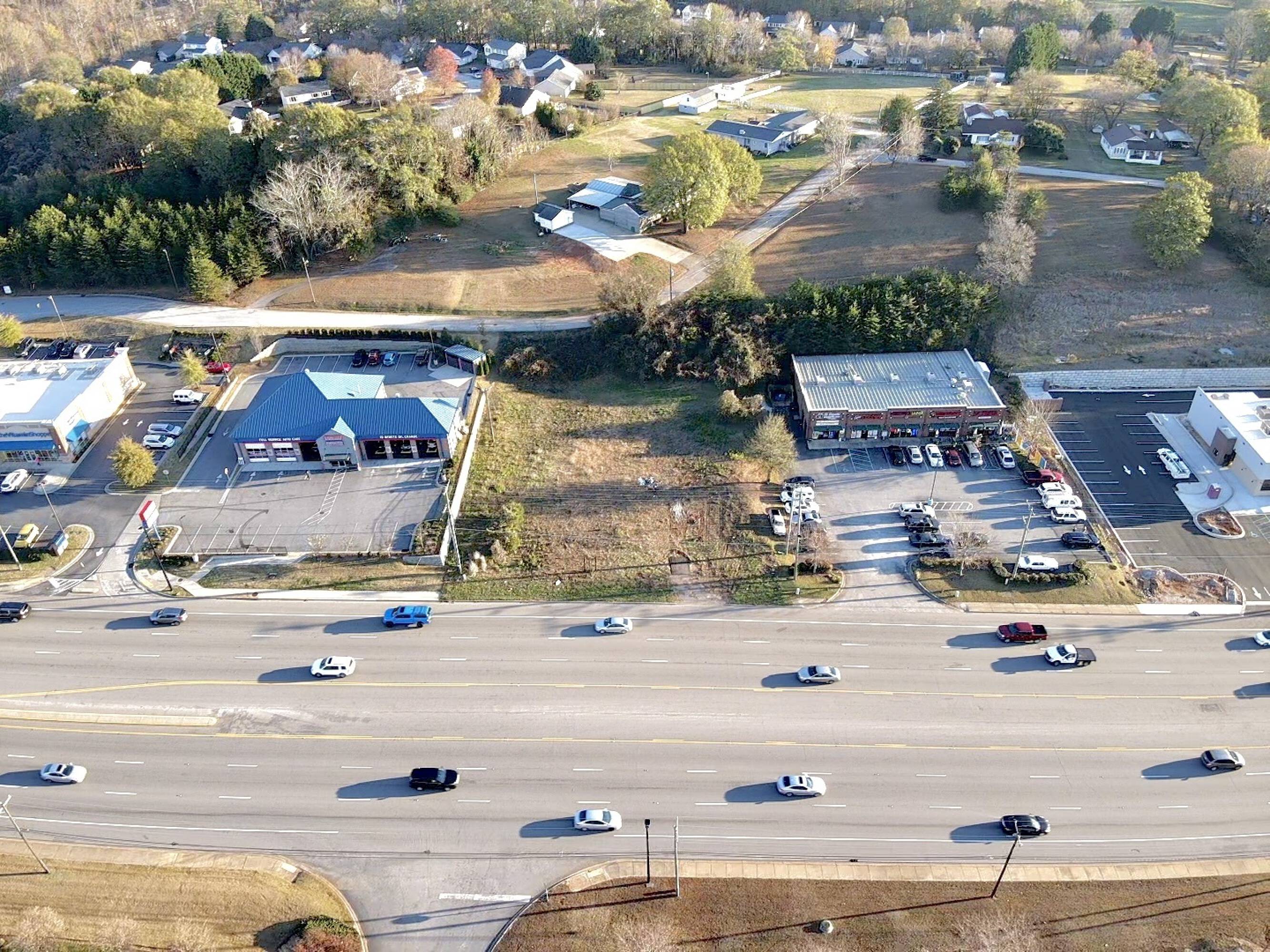 5326 WADE HAMPTON BLVD Taylors SC 29687-5319 APN: T009.04-02-017.01 ...