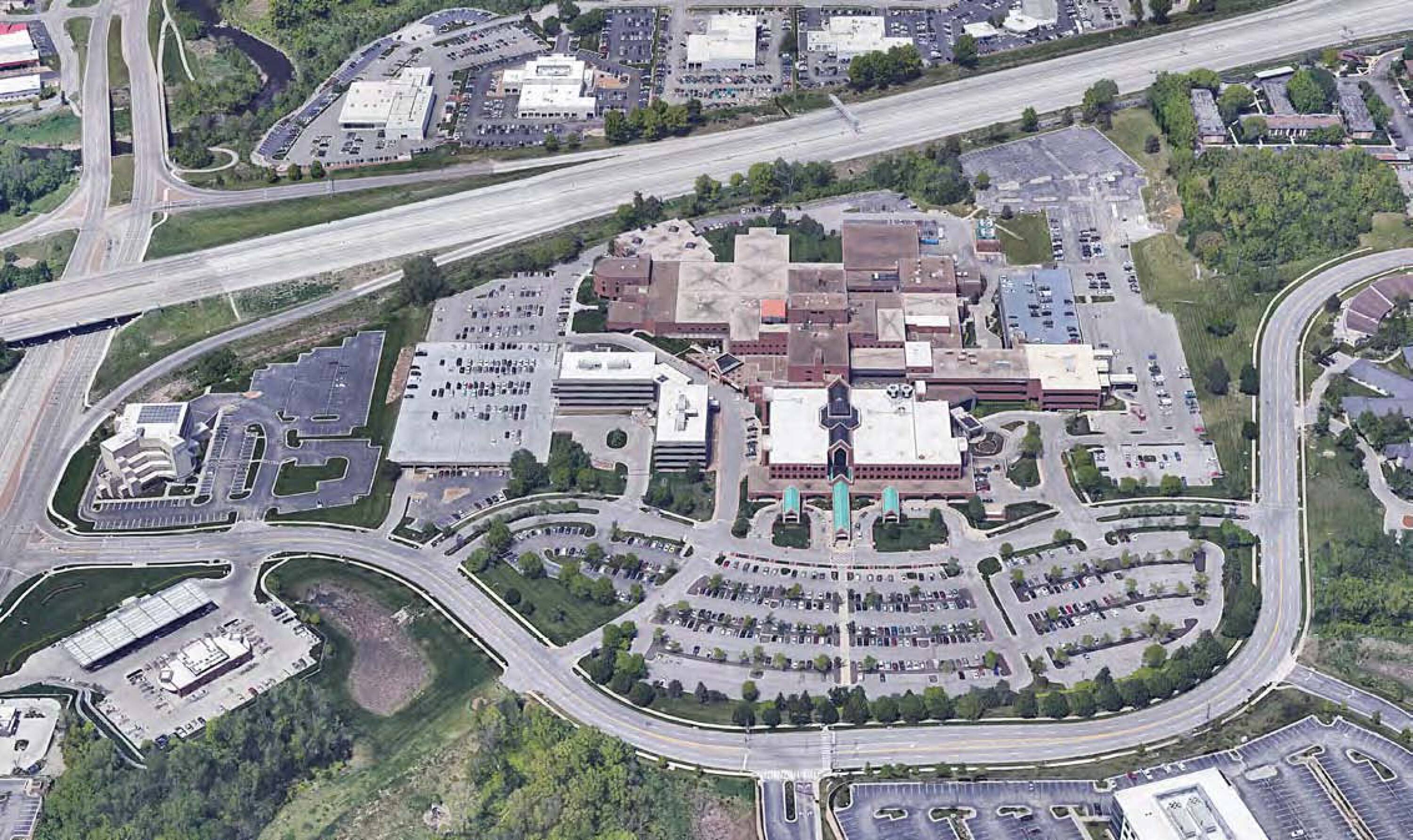 1004 Carondelet Dr, Kansas City, MO 64114 | Crexi.com