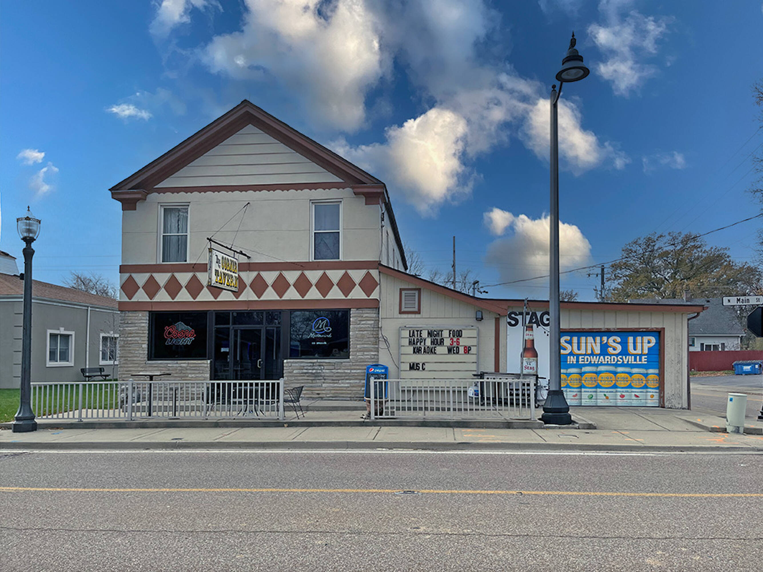 1013 N Main St, Edwardsville, IL 62025 | Crexi.com