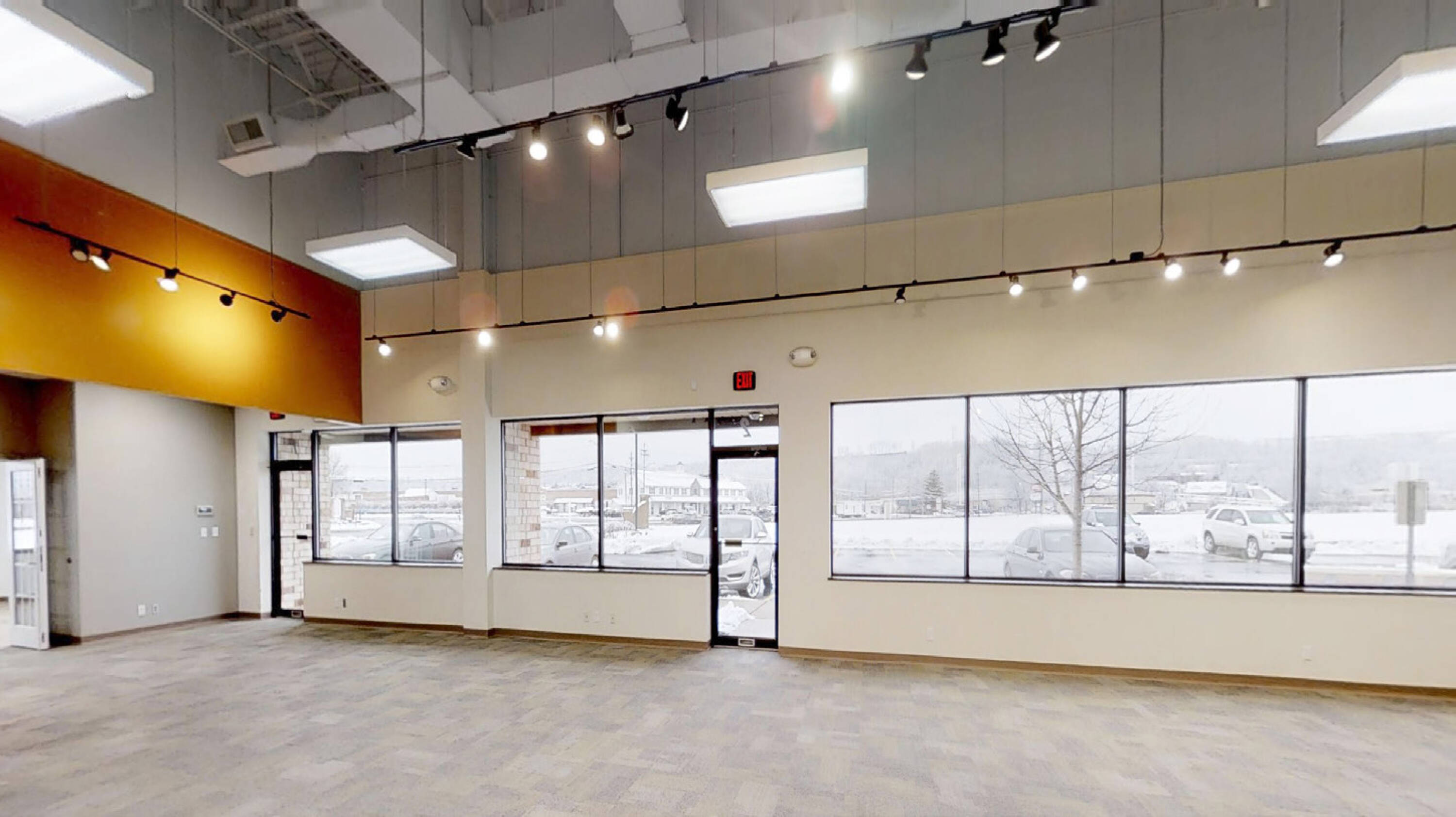 5480 Cloverleaf Pkwy, Valley View, OH 44125 | Crexi.com