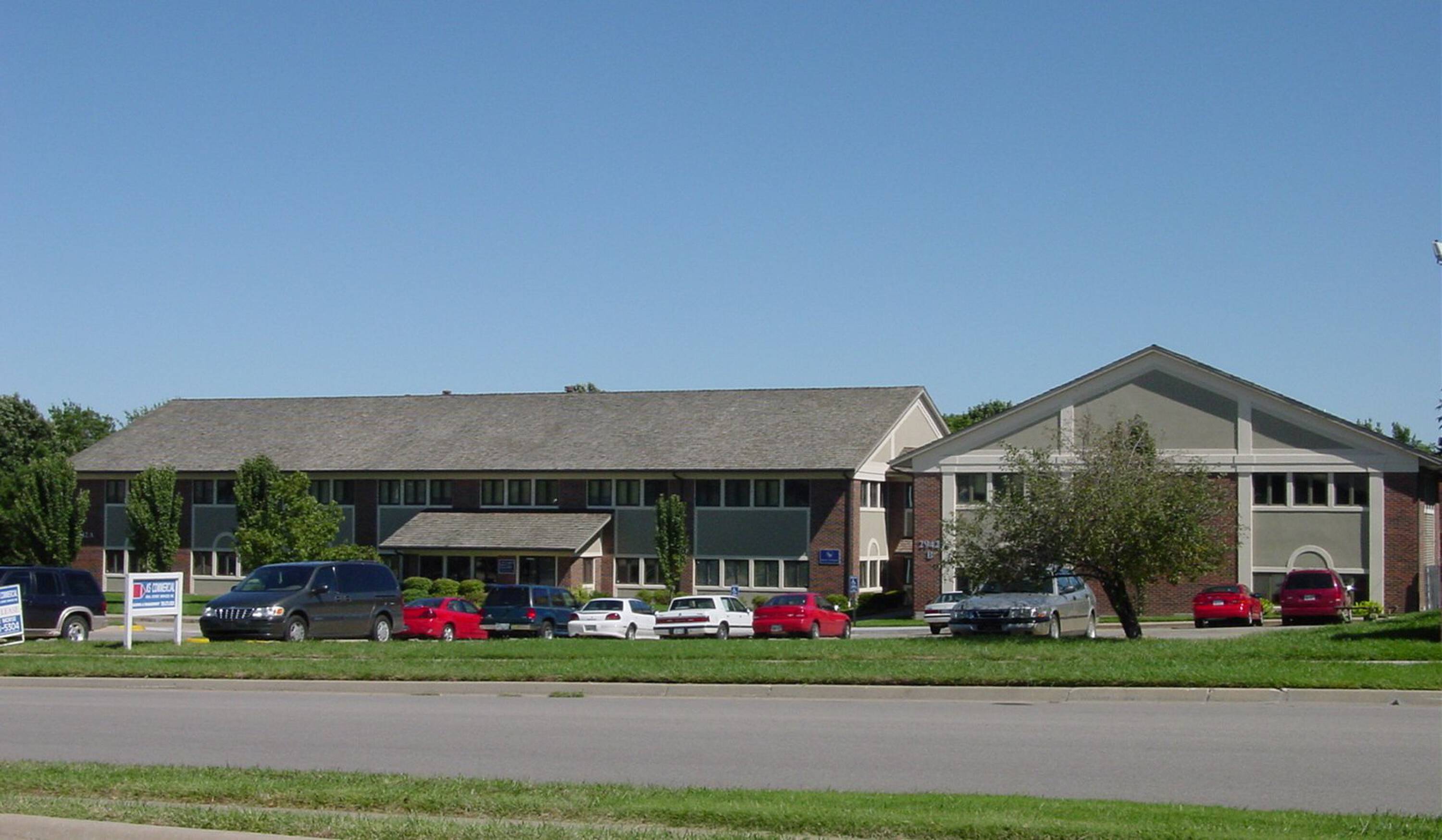 2942 SW Wanamaker Dr, Topeka, KS 66614 | Crexi.com