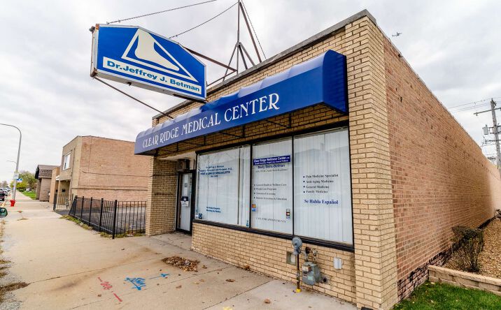 6745 W 63rd St, Chicago, IL 60638 | Crexi.com