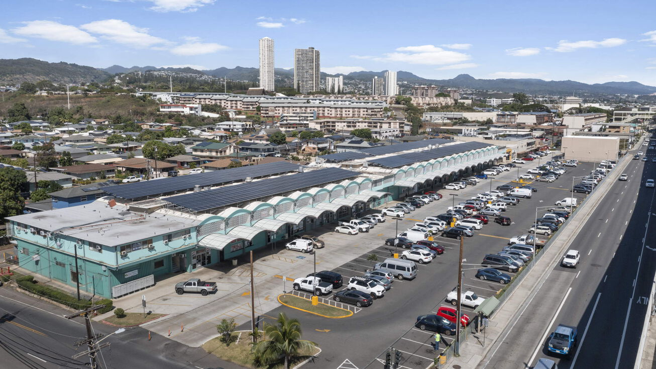 98-020 Kamehameha Hwy, Aiea, HI 96701 - Retail Space for Lease ...