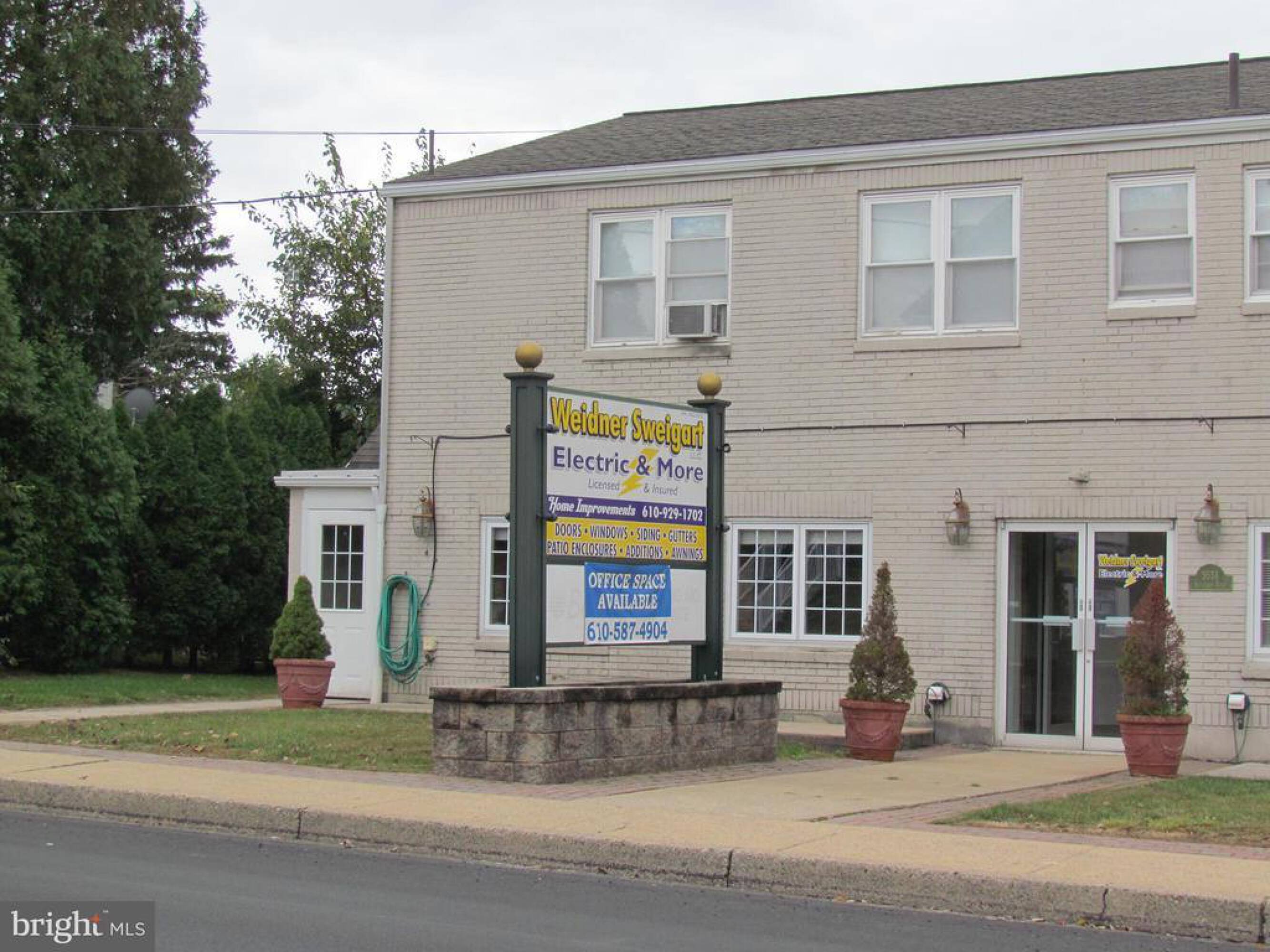 3534 KUTZTOWN RD Laureldale PA 19605-1853 APN: 57530920905415 | Crexi.com