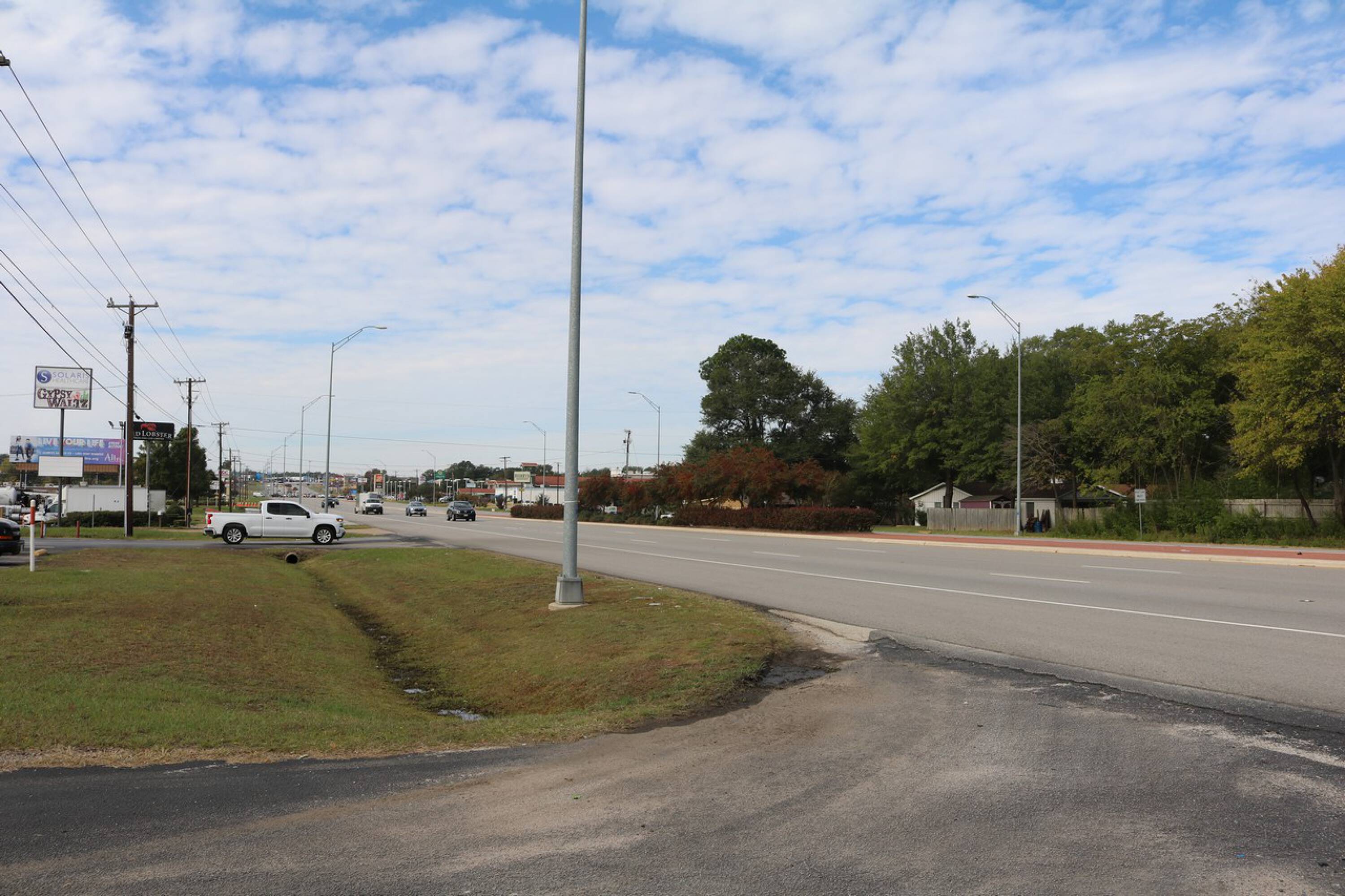 1420 W SW Loop 323, Tyler, TX 75703 | Crexi.com