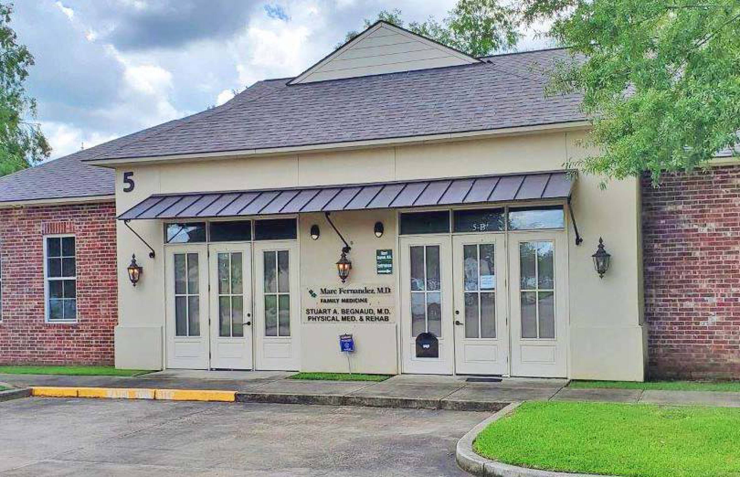 121 Rue Louis XIV, Lafayette, LA 70508 | Crexi.com