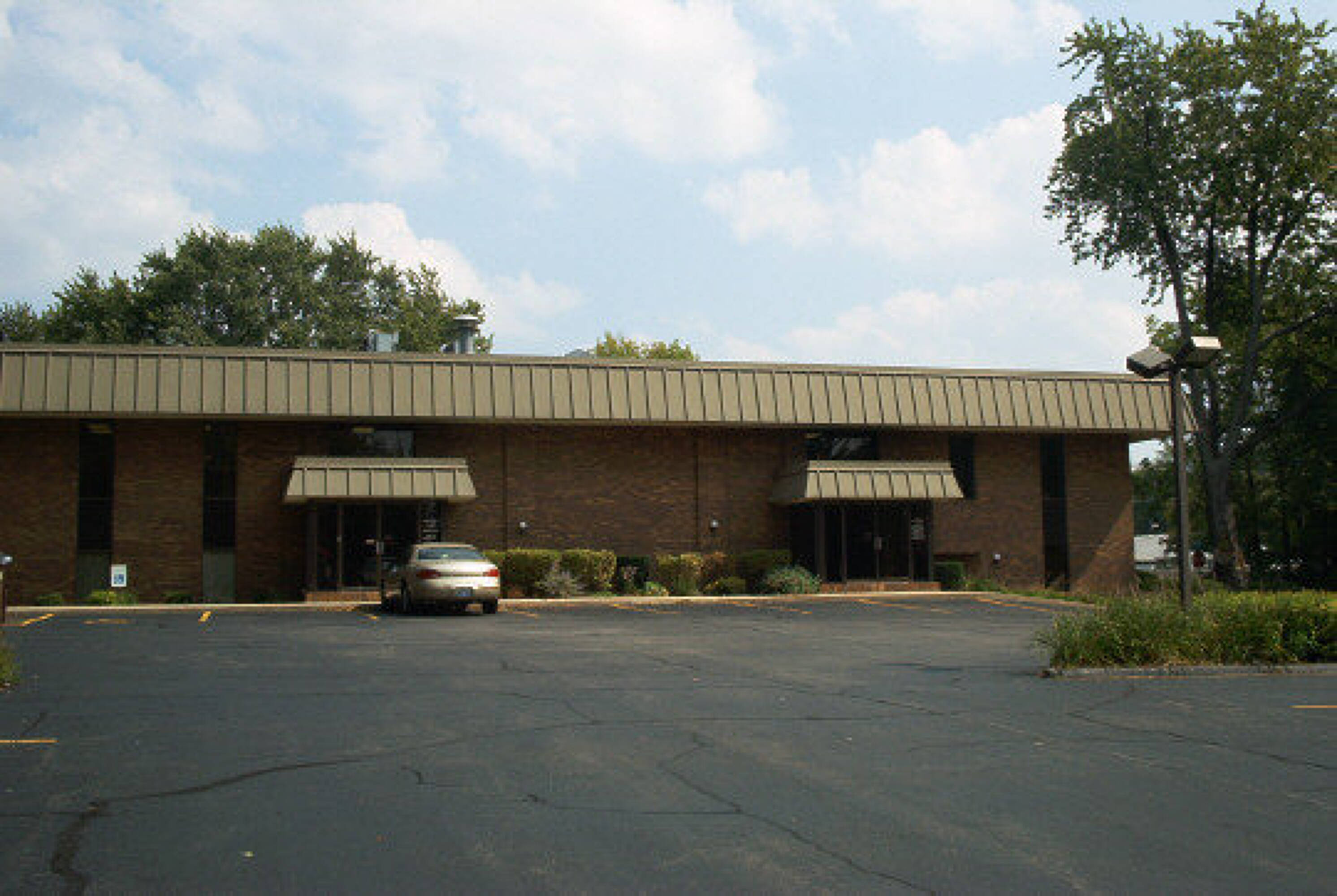 1935 S Alpine Rd, Rockford, IL 61108 | Crexi.com