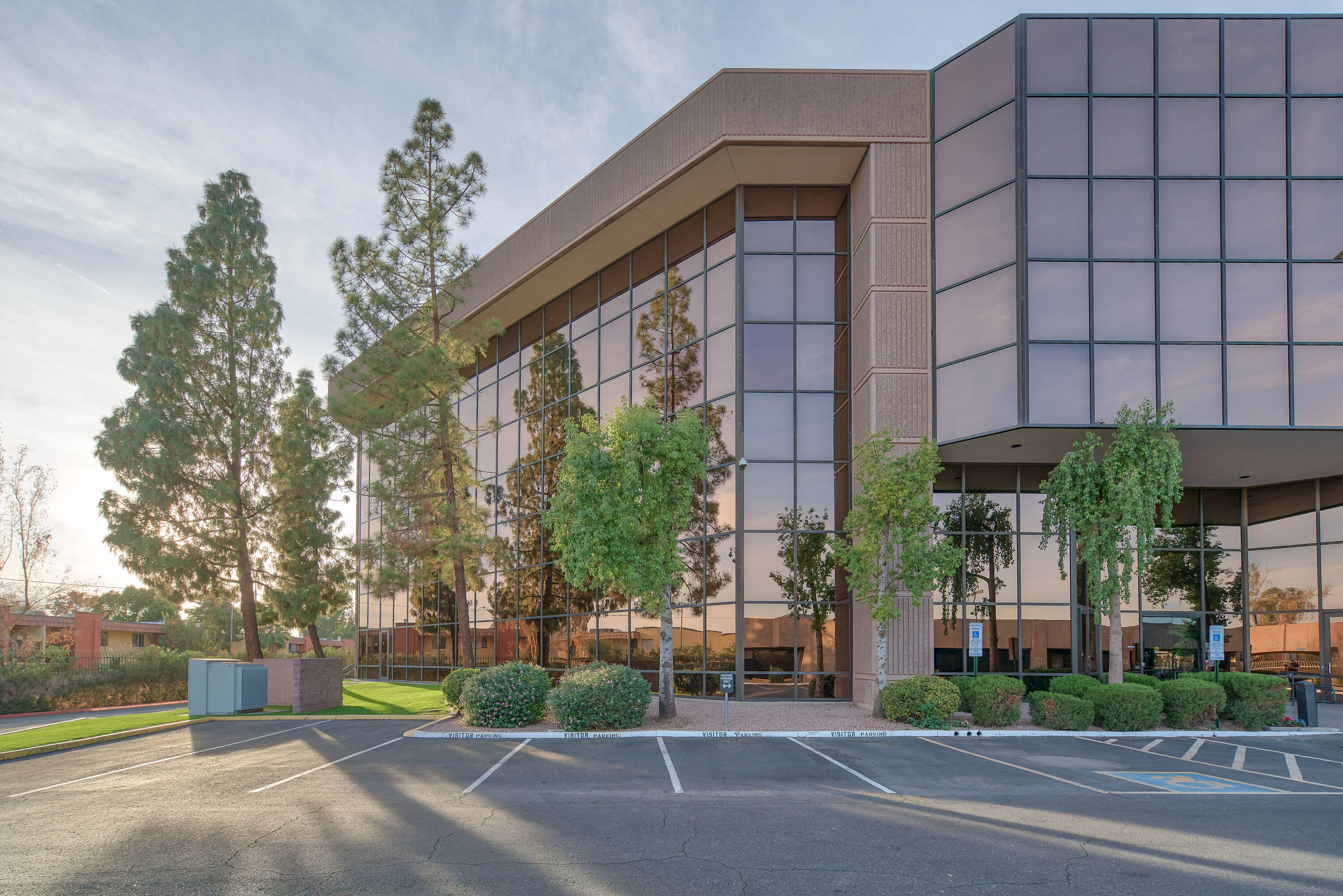 2001 W Camelback Rd, Phoenix, AZ 85015 | Crexi.com