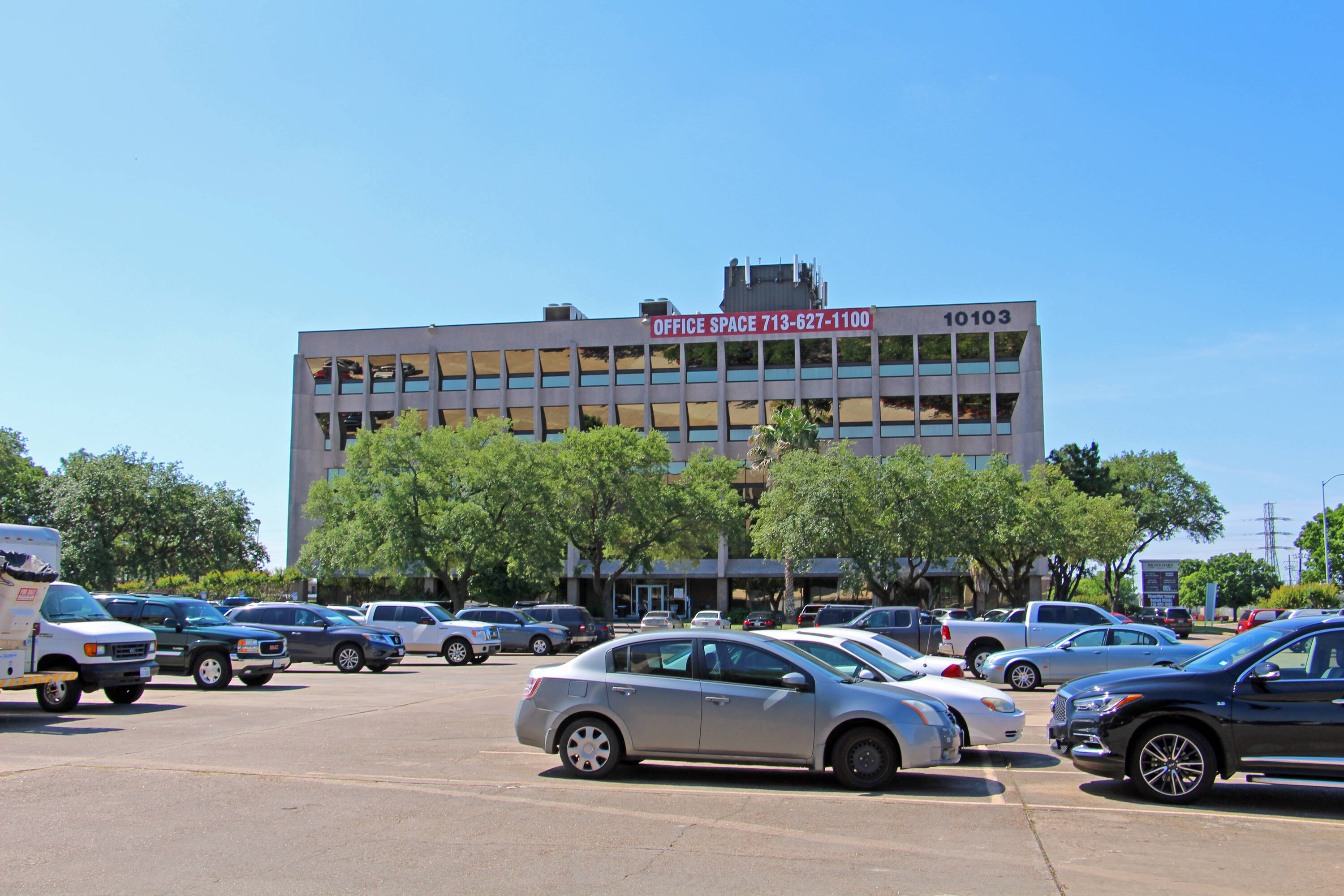 10103 Fondren Rd, Houston, TX 77096 | Crexi.com