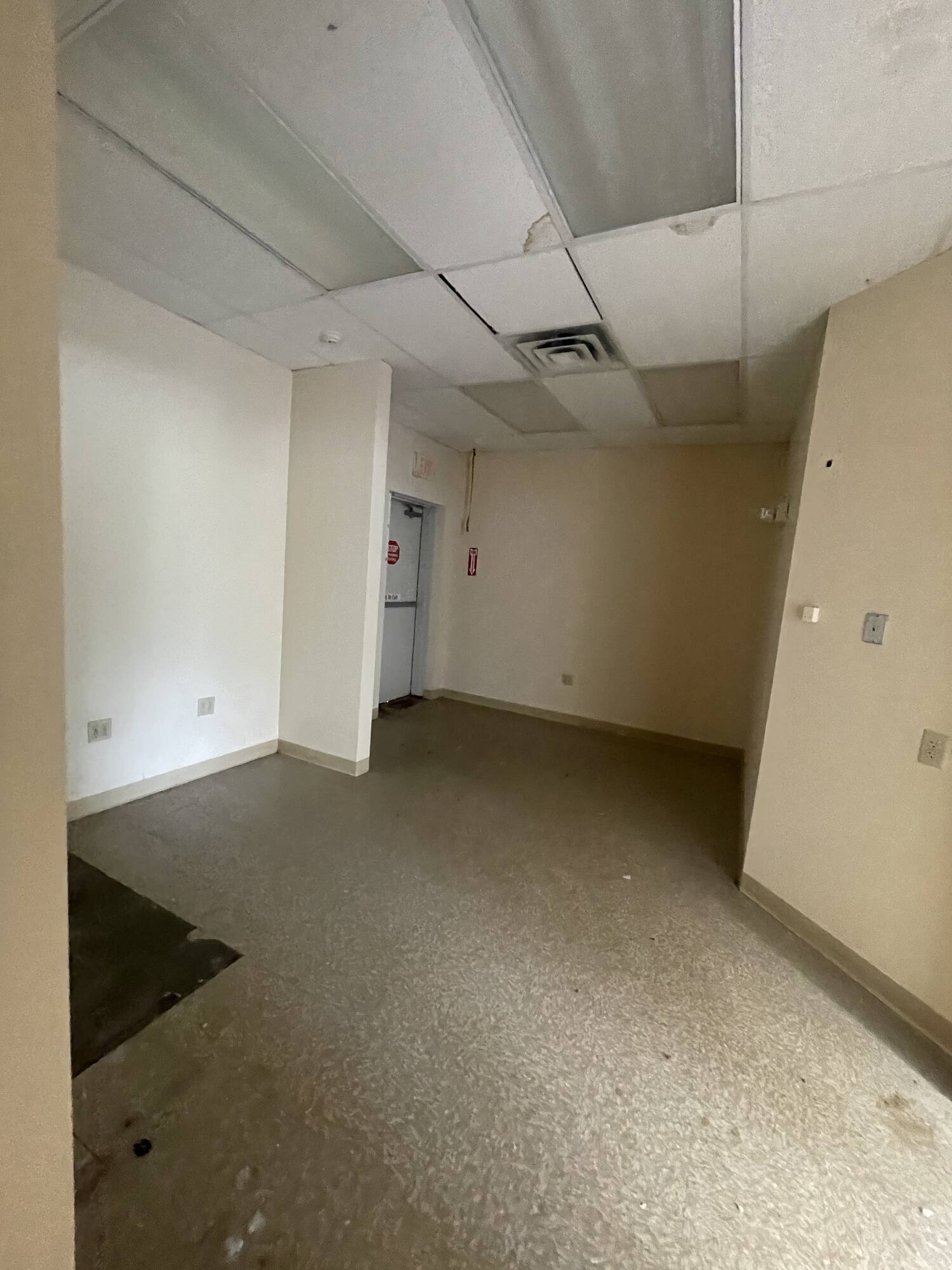 10 Ibm Rd, Poughkeepsie, NY 12601 | Crexi.com