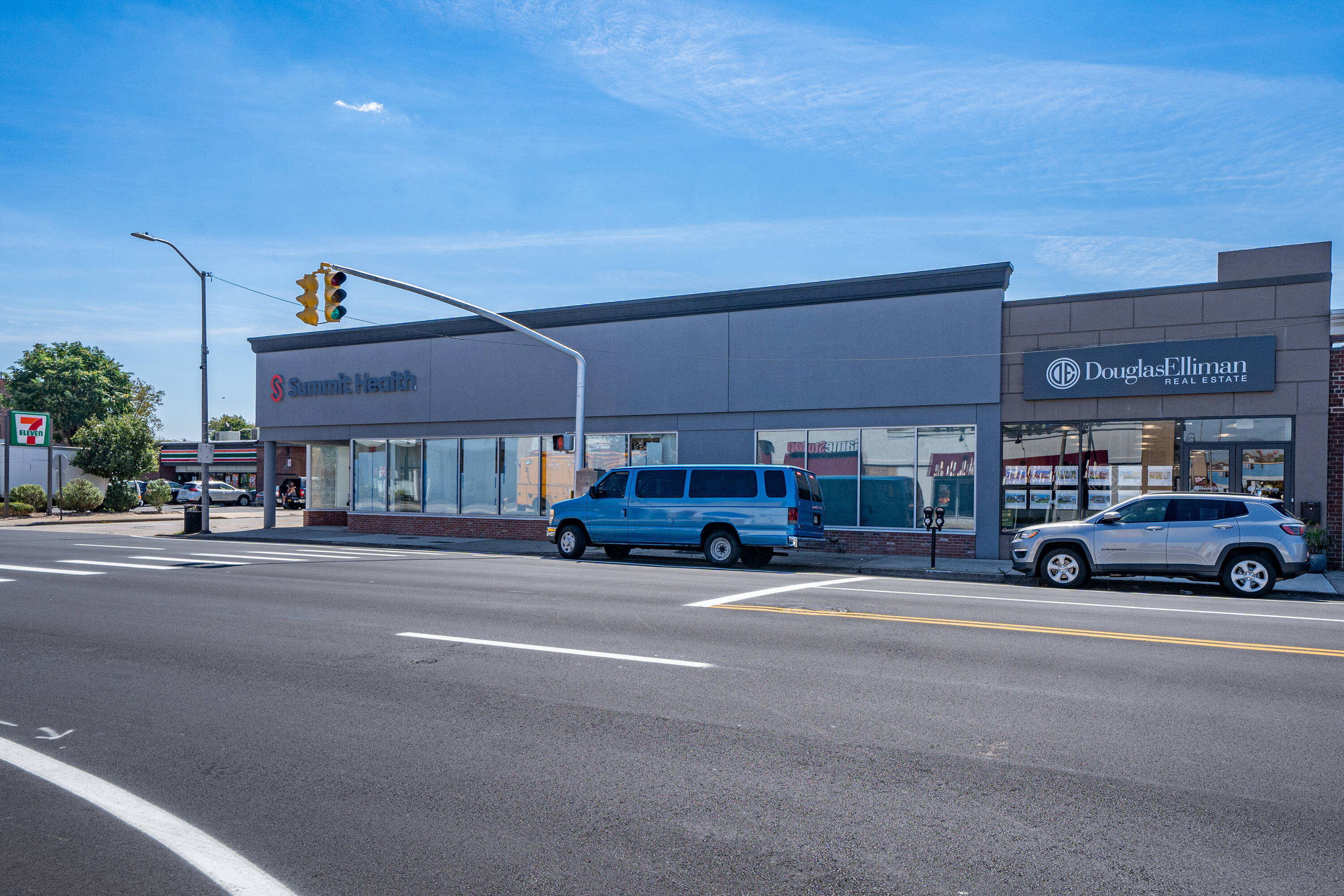 310 Merrick Rd, Rockville Centre, NY 11570 | Crexi.com