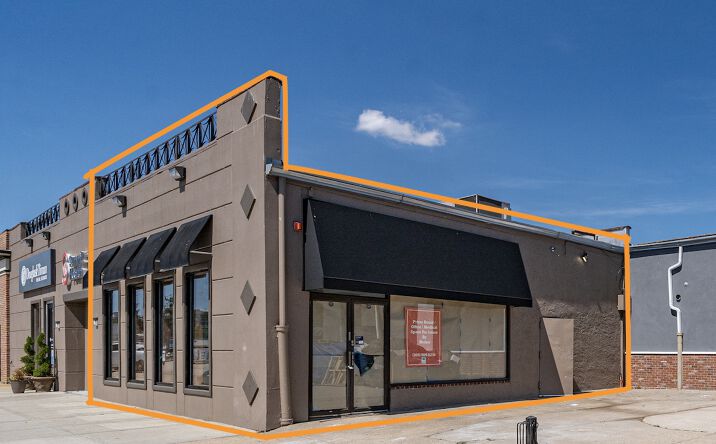 310 Merrick Rd, Rockville Centre, NY 11570 | Crexi.com