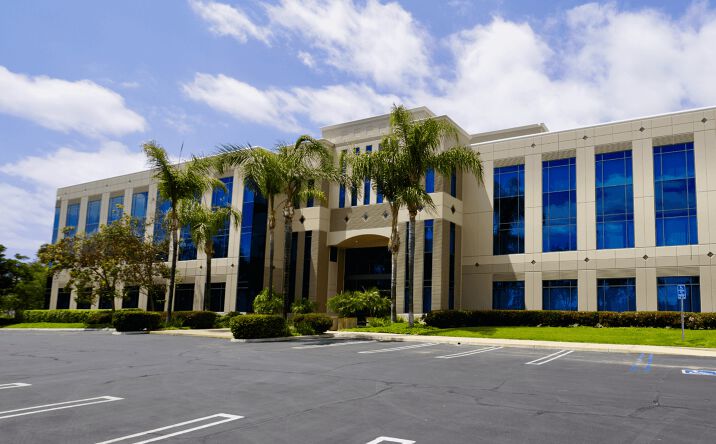 1 Spectrum Pointe Dr, Lake Forest, CA 92630 | Crexi.com