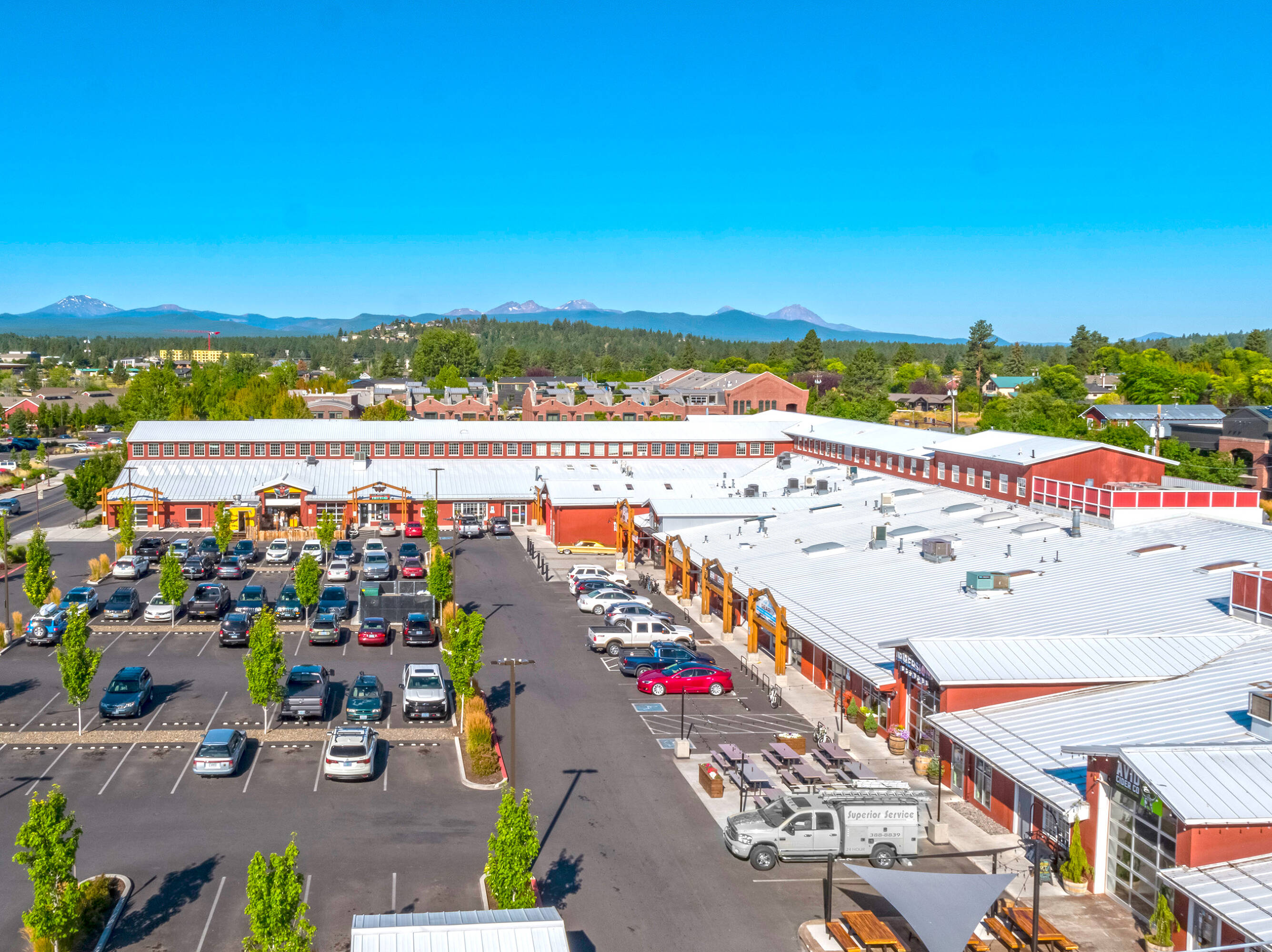 550 SW Industrial Way, Bend, OR 97702 | Crexi.com