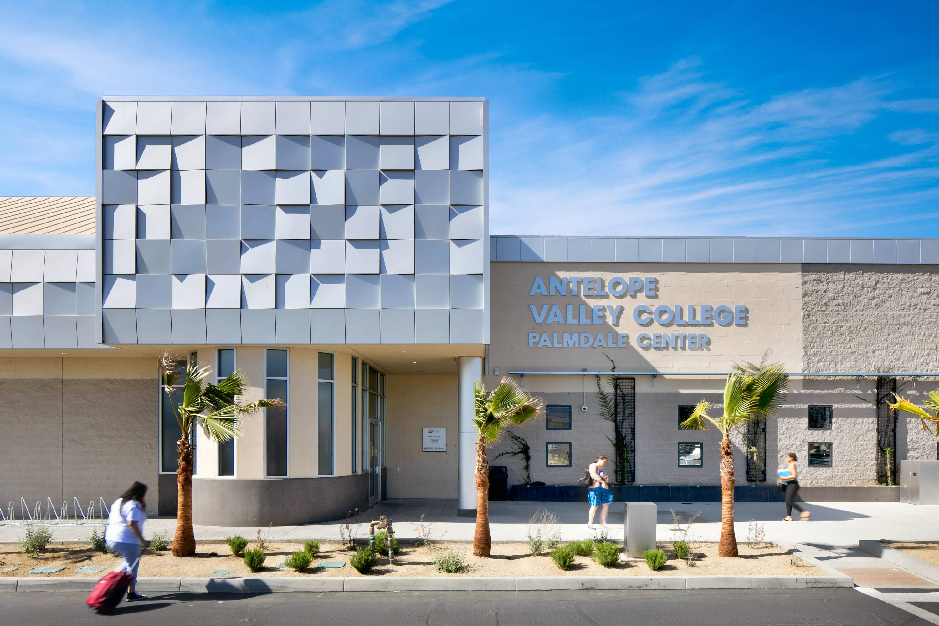 2231 E Palmdale Blvd, Palmdale, CA 93550 | Crexi.com