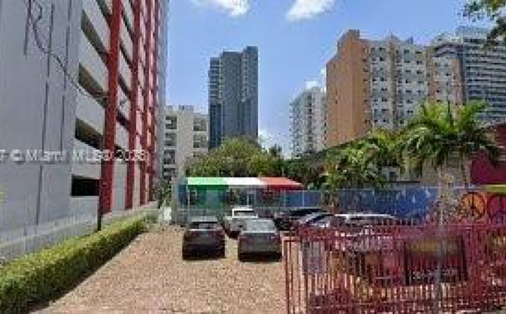 132 SW 9th STREET, Miami, FL 33130 | Crexi.com