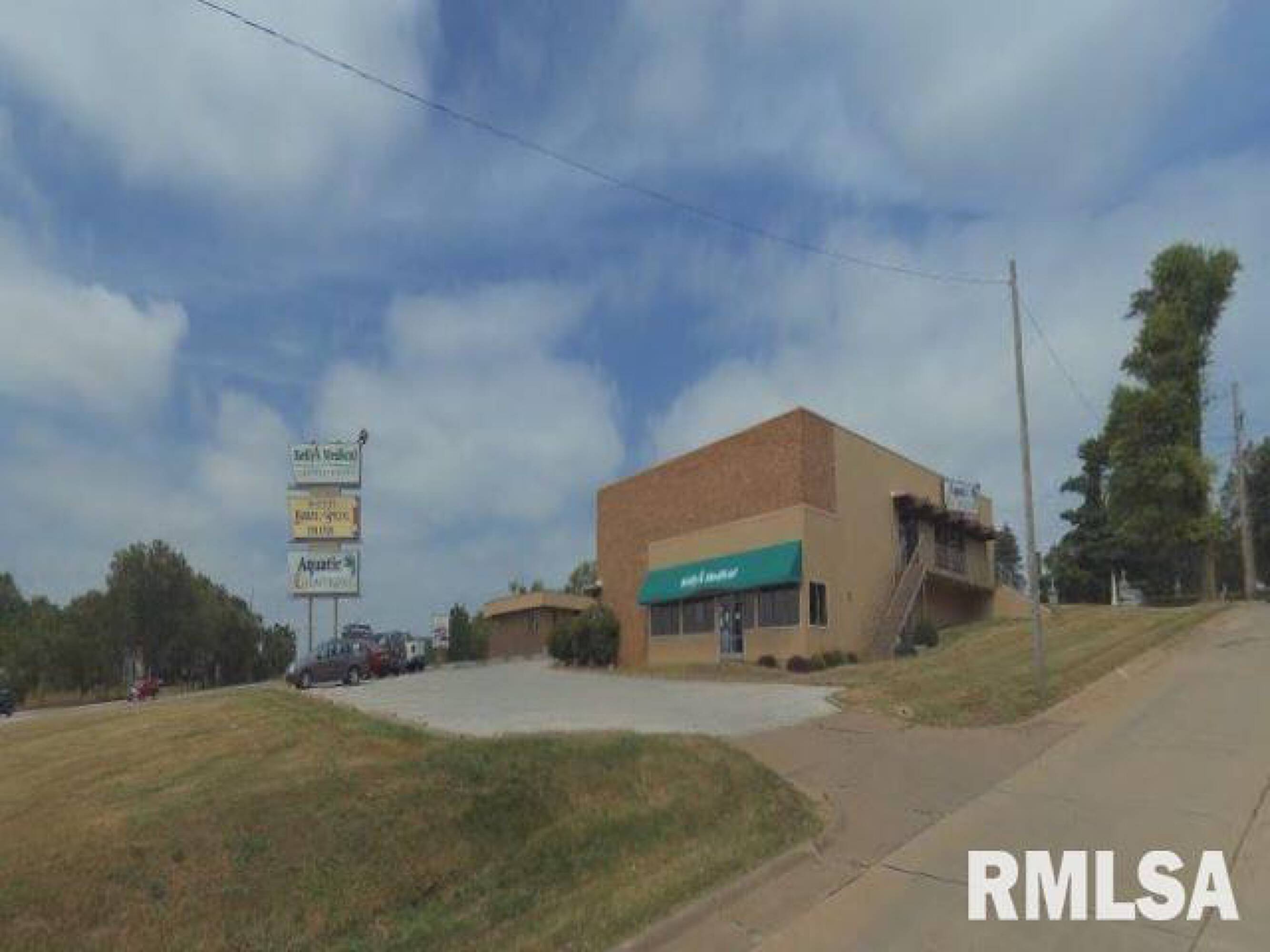 730 E KIMBERLY Road, Davenport, IA 52807 | Crexi.com