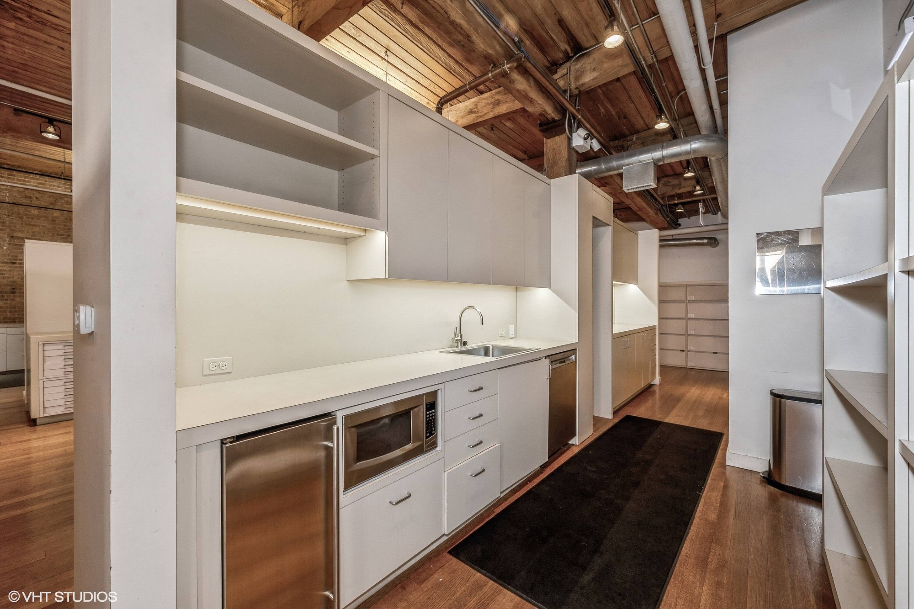 434 W Ontario St, Chicago, IL 60654 | Crexi.com