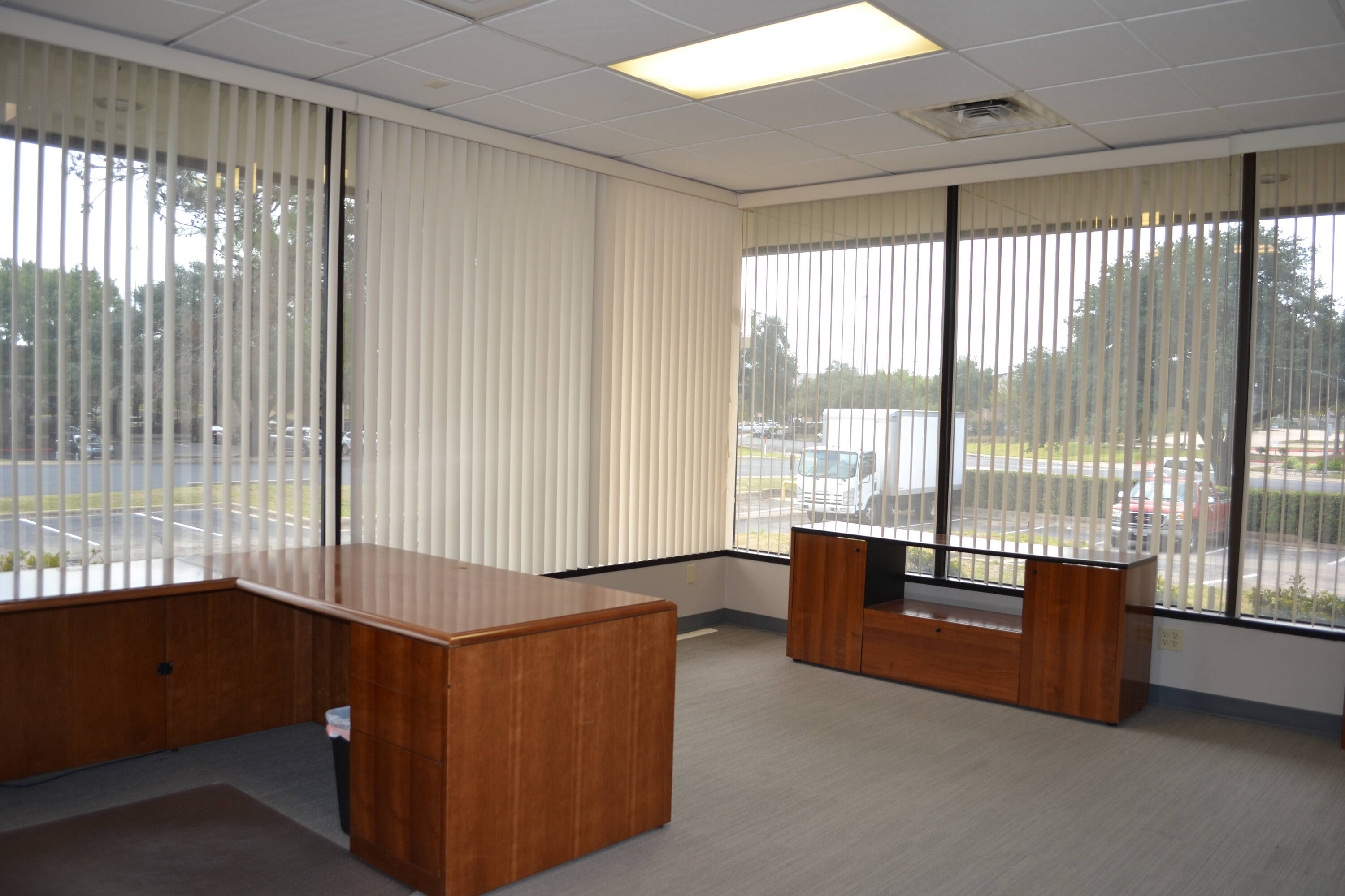 2324 Ridgepoint Dr, Austin, TX 78754 | Crexi.com