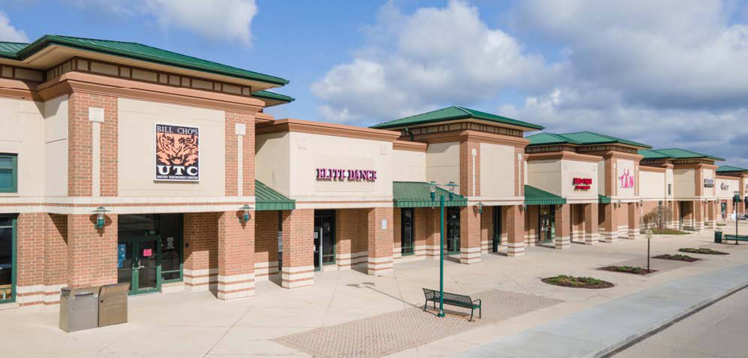 618 S Randall Rd, South Elgin, IL 60177 | Crexi.com