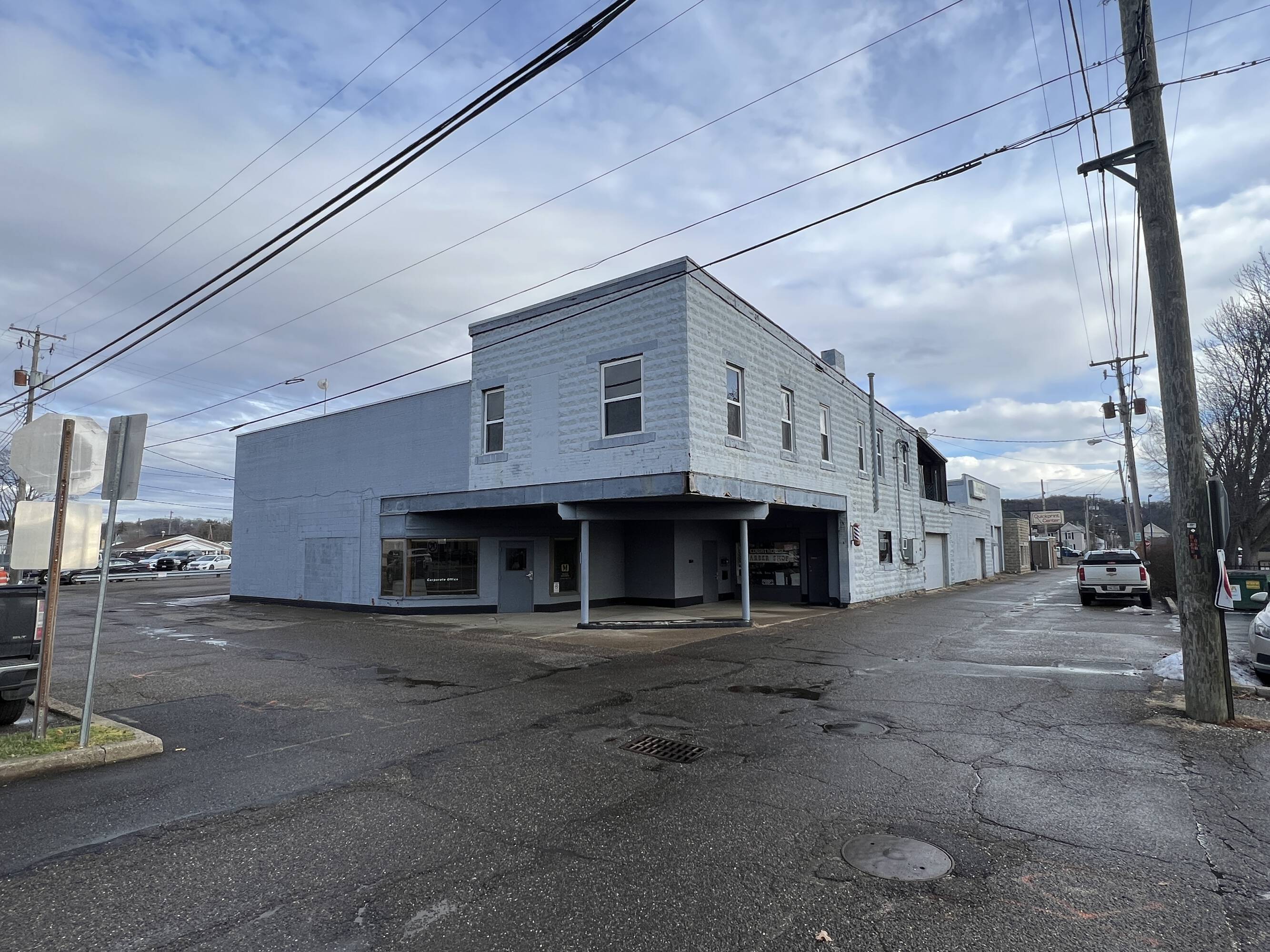 145 1st Dr NE, New Philadelphia, OH 44663 | Crexi.com