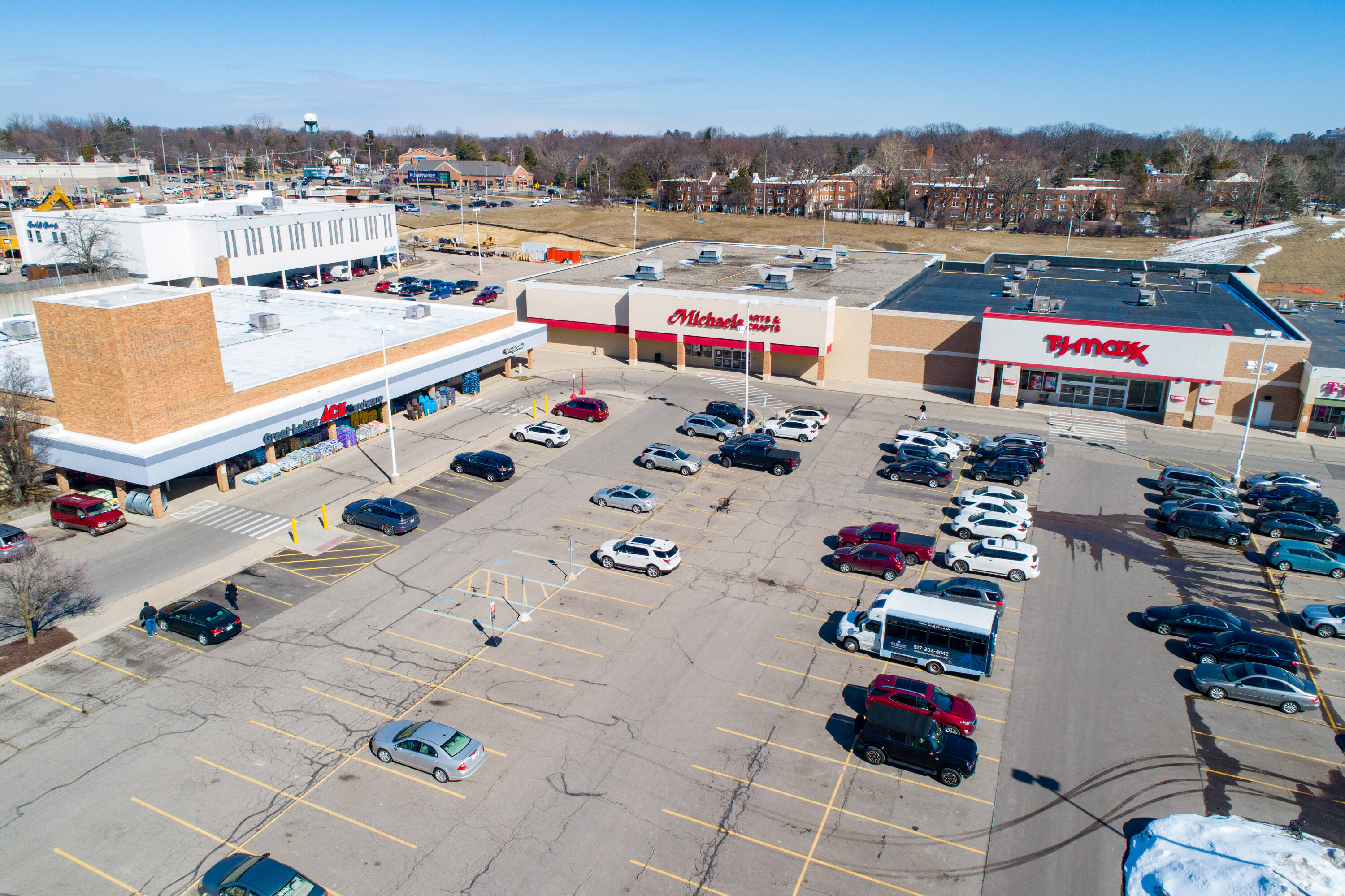 300 Frandor Ave, Lansing, MI 48912 | Crexi.com