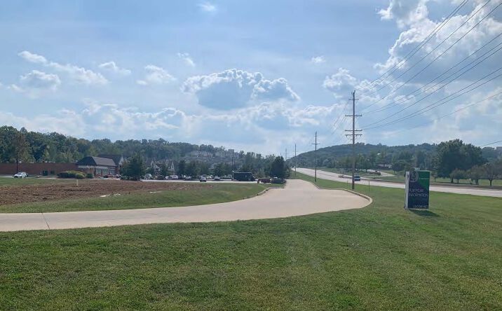 8 Legends Pkwy, Eureka, MO 63025 | Crexi.com