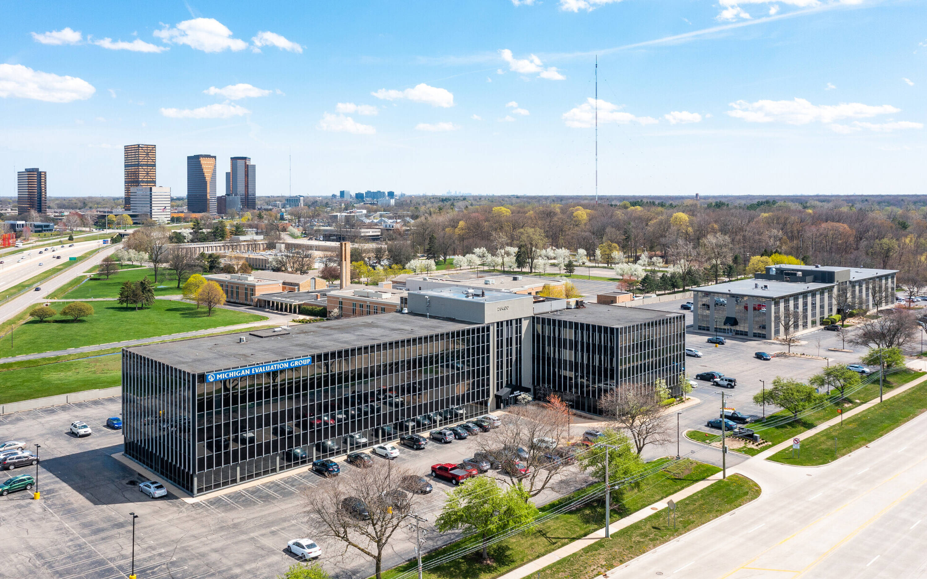 26200 Lahser Rd, Southfield, MI 48033 | Crexi.com