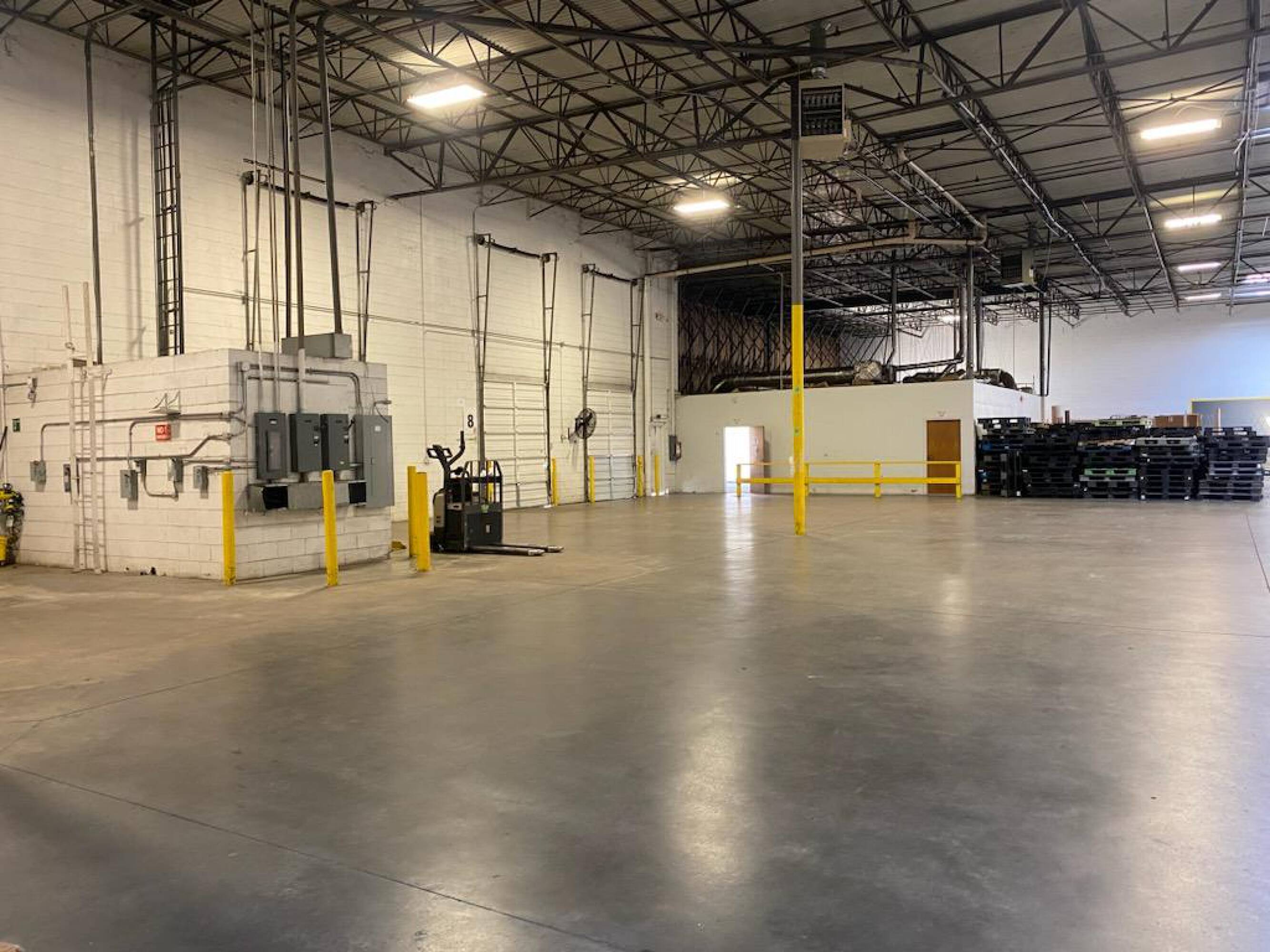 5215 Westgate Dr, Atlanta, GA 30336 | Crexi.com