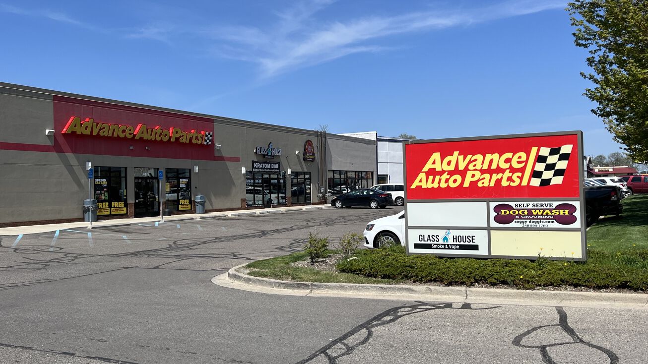 4895 Dixie Hwy, Waterford Twp, MI 48329 - Retail Space for Lease ...