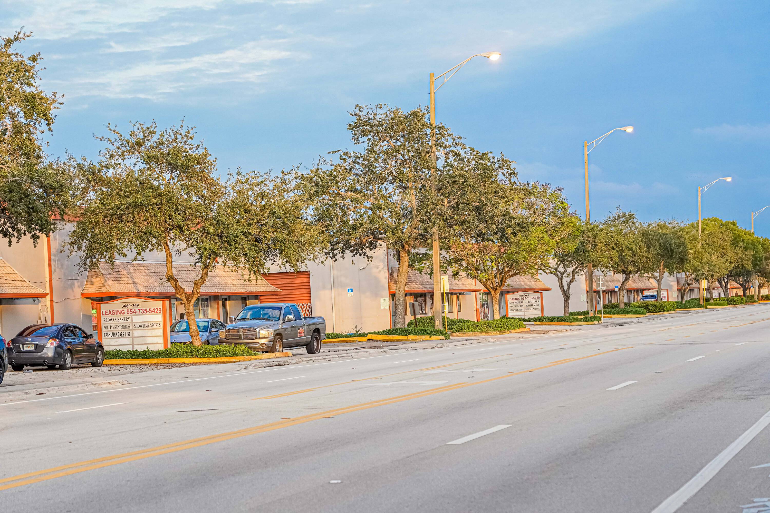 3435-3699 NW 19th St, Lauderdale Lakes, FL 33311 | Crexi.com