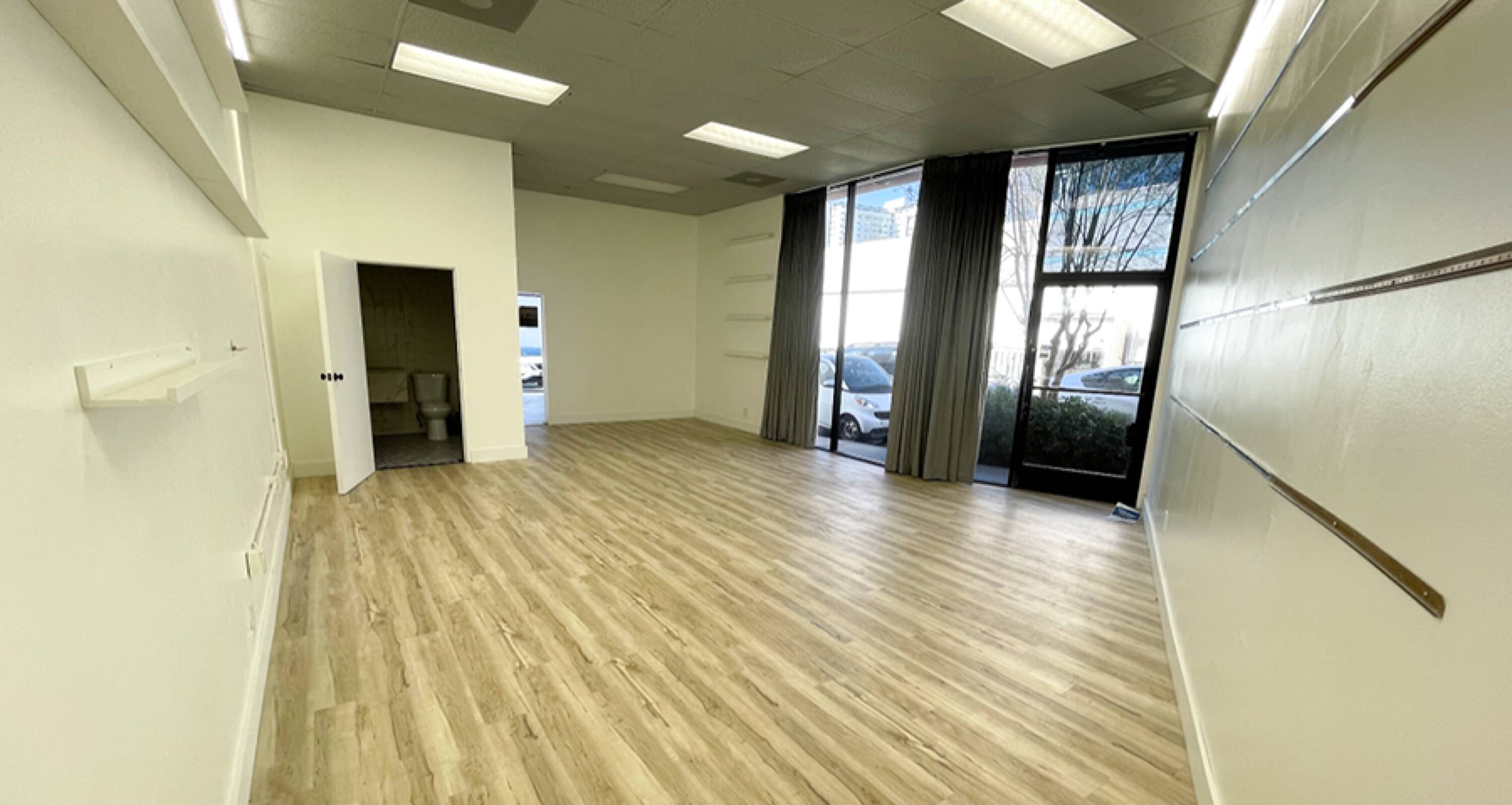 8424 Santa Monica Blvd, West Hollywood, CA 90069 | Crexi.com