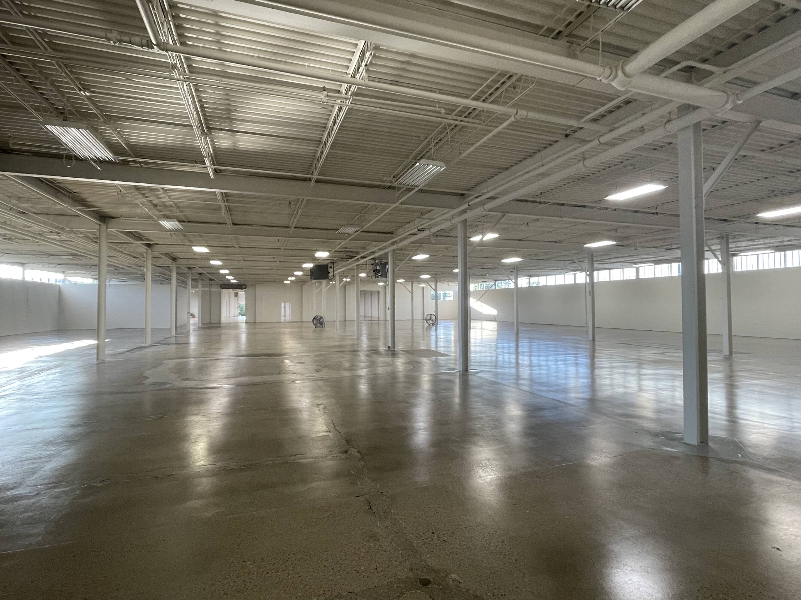 10540 CHESTER RD Cincinnati OH 45215-1204 APN: 05980090006200 | Crexi.com