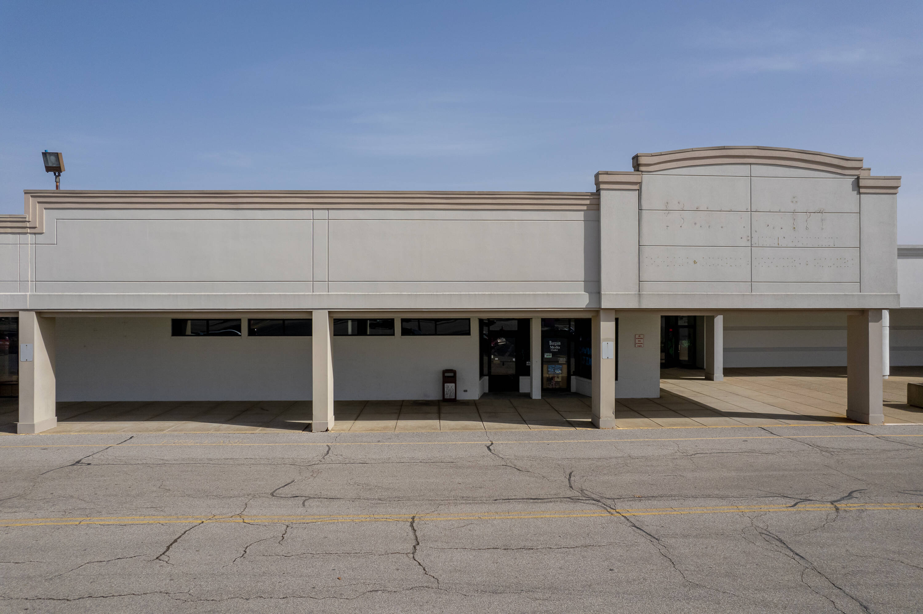 800 S Green River Rd, Evansville, IN 47715 | Crexi.com