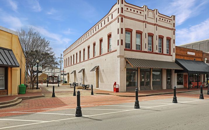 150 W Main St, Lewisville, TX 75057 - Retail Space for Lease - Historic ...