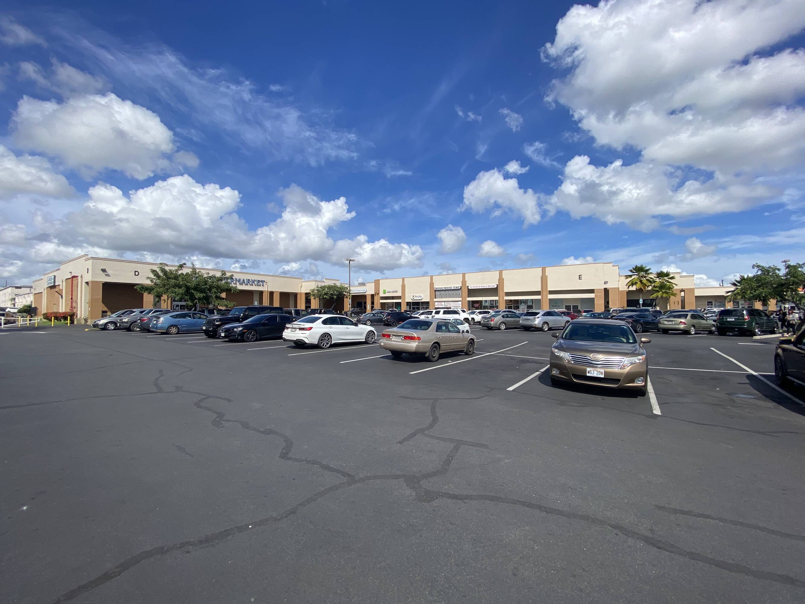 94-300 Farrington Hwy, Waipahu, HI 96797 | Crexi.com