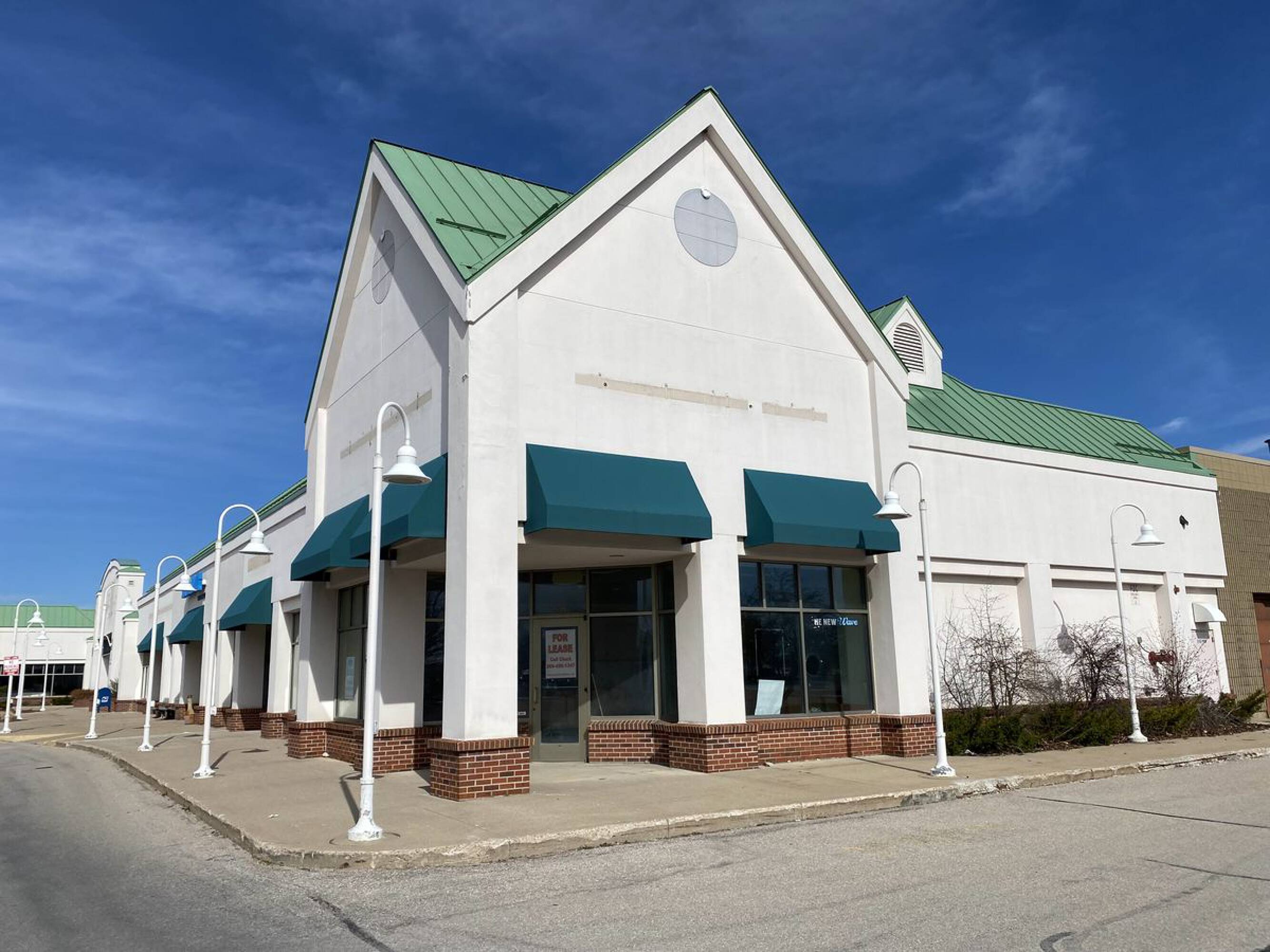 1776 S Garfield Ave, Traverse City, MI 49686 | Crexi.com