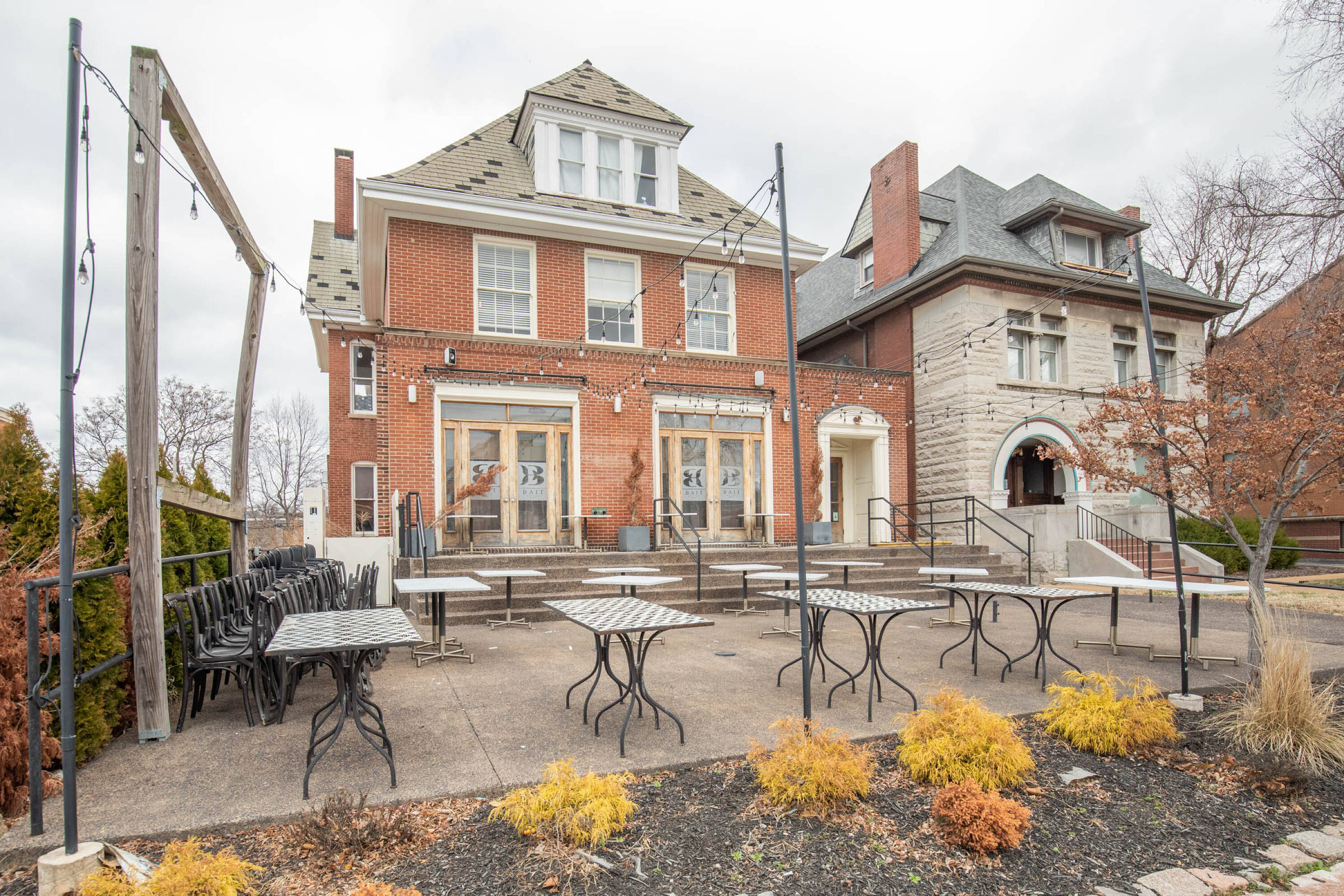 4239 LINDELL BLVD Saint Louis MO 63108-2915 APN: 3913-01-0210-0 | Crexi.com